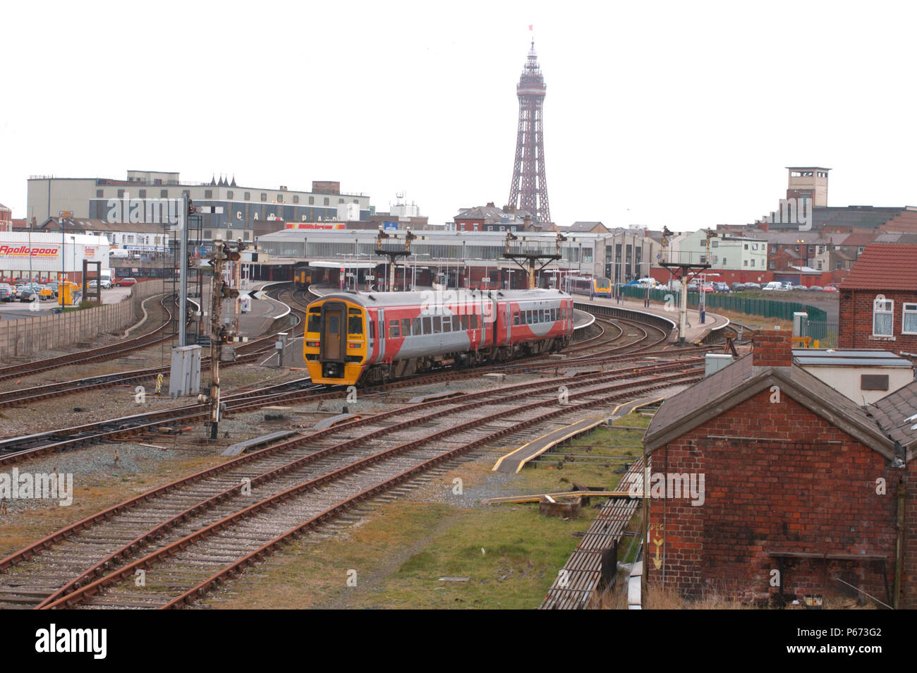 Class 158 sprinter dmu hi-res stock photography and images - Alamy