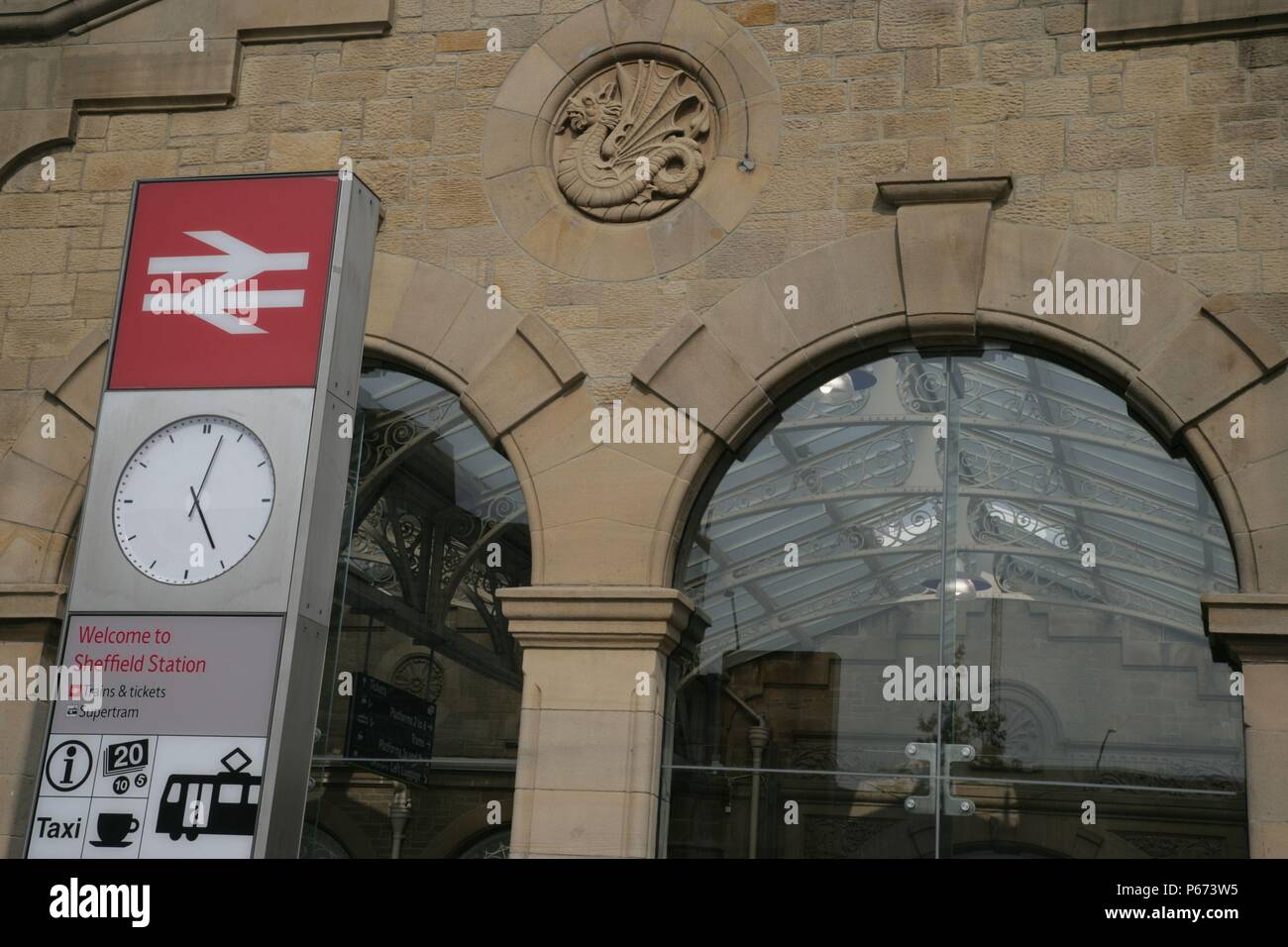 Station sign stone hi-res stock photography and images - Alamy