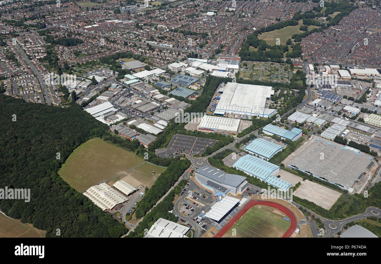 Aerial view leeds from south hi-res stock photography and images - Alamy
