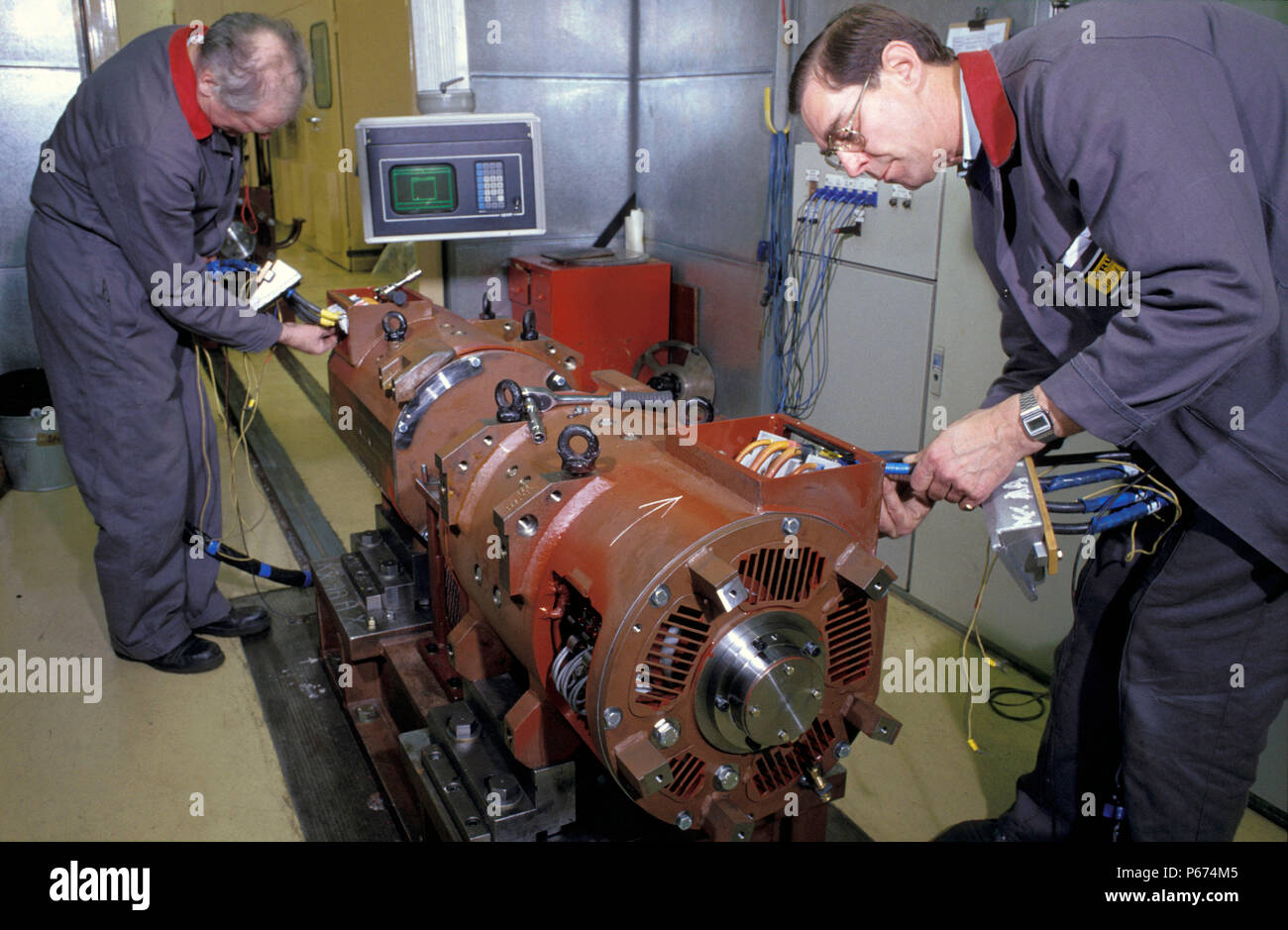 Brush traction hi-res stock photography and images - Alamy