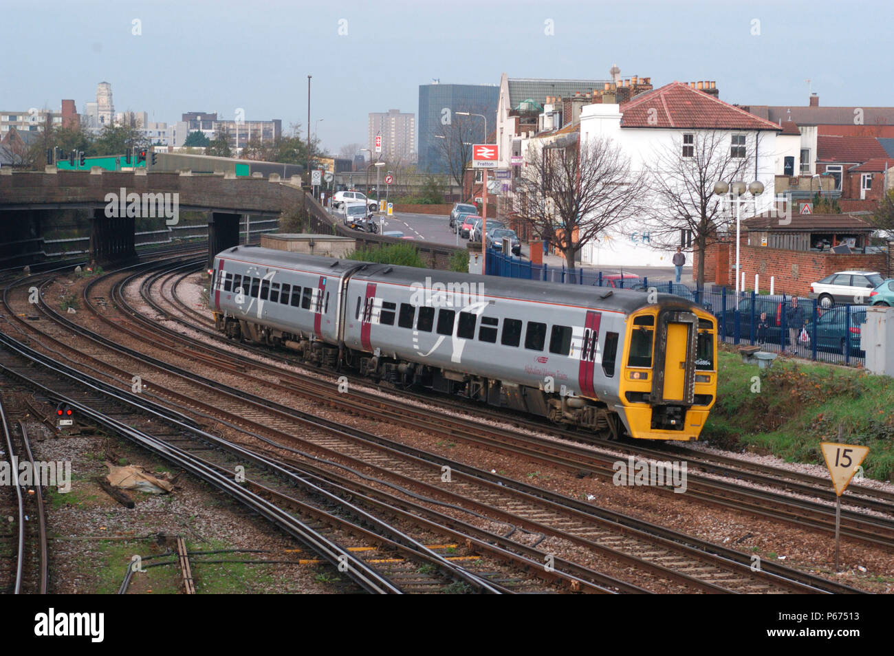 Portsmouth harbour train station portsmouth hi-res stock photography ...