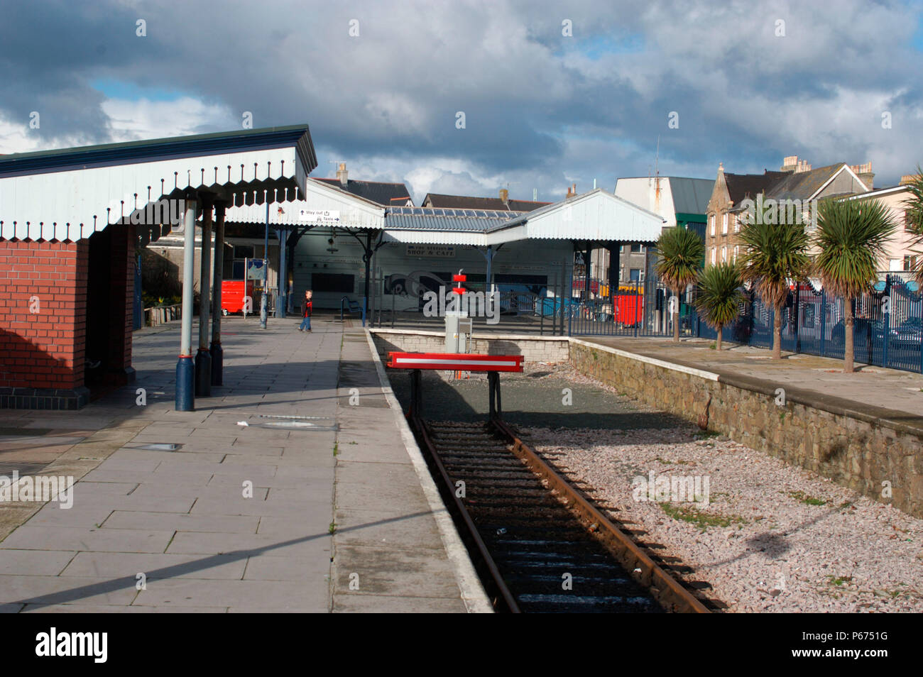 The Great Western Railway. Newquay station. November 2004 Stock Photo ...