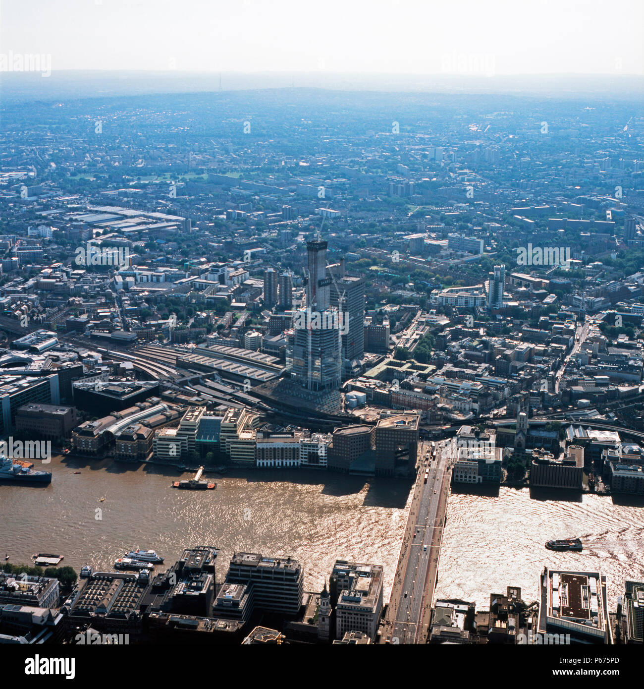 Construction of the shard london hi-res stock photography and images ...