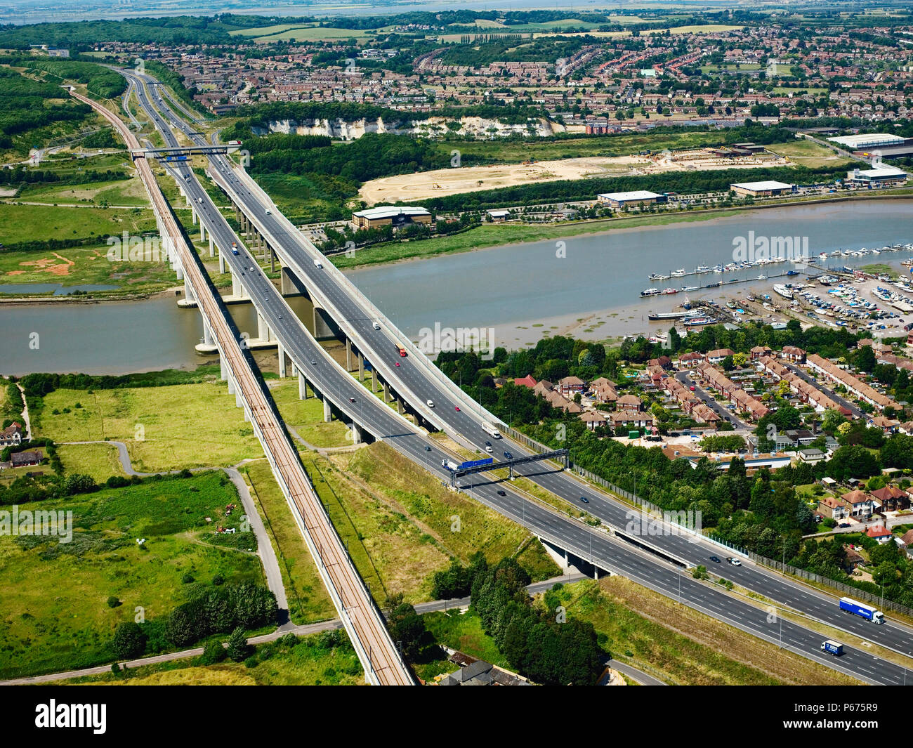 Main road m25 motorway london hi-res stock photography and images - Alamy