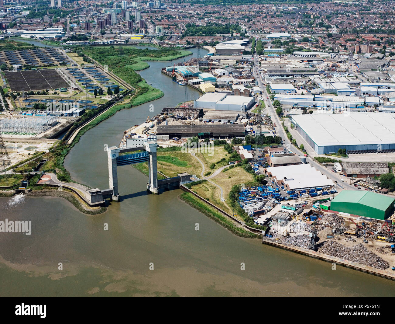 Barking creek barrier hi-res stock photography and images - Alamy