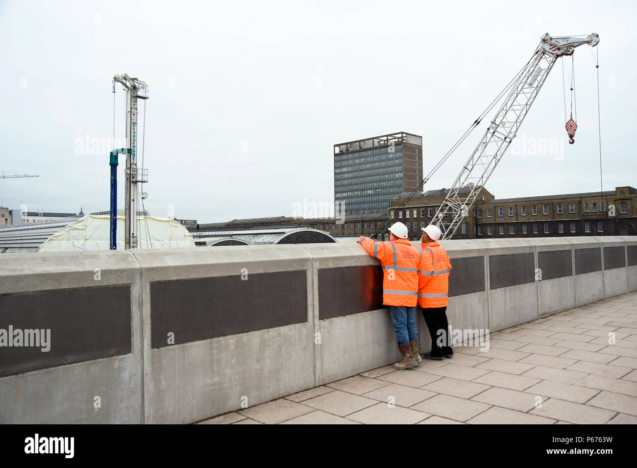 Railway engineering works london hi-res stock photography and images ...