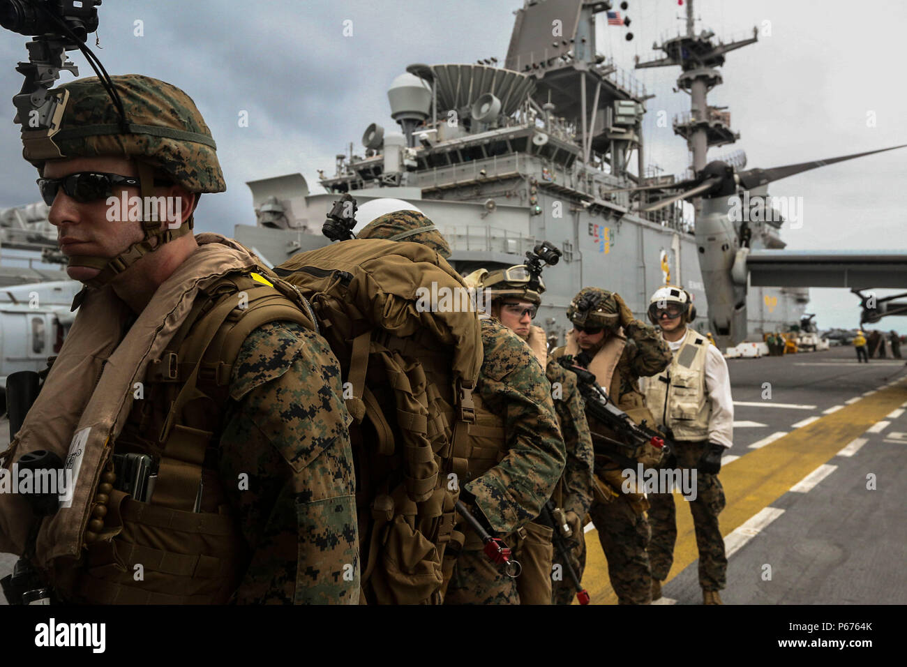 81mm Mortar Platoon High Resolution Stock Photography and Images - Alamy