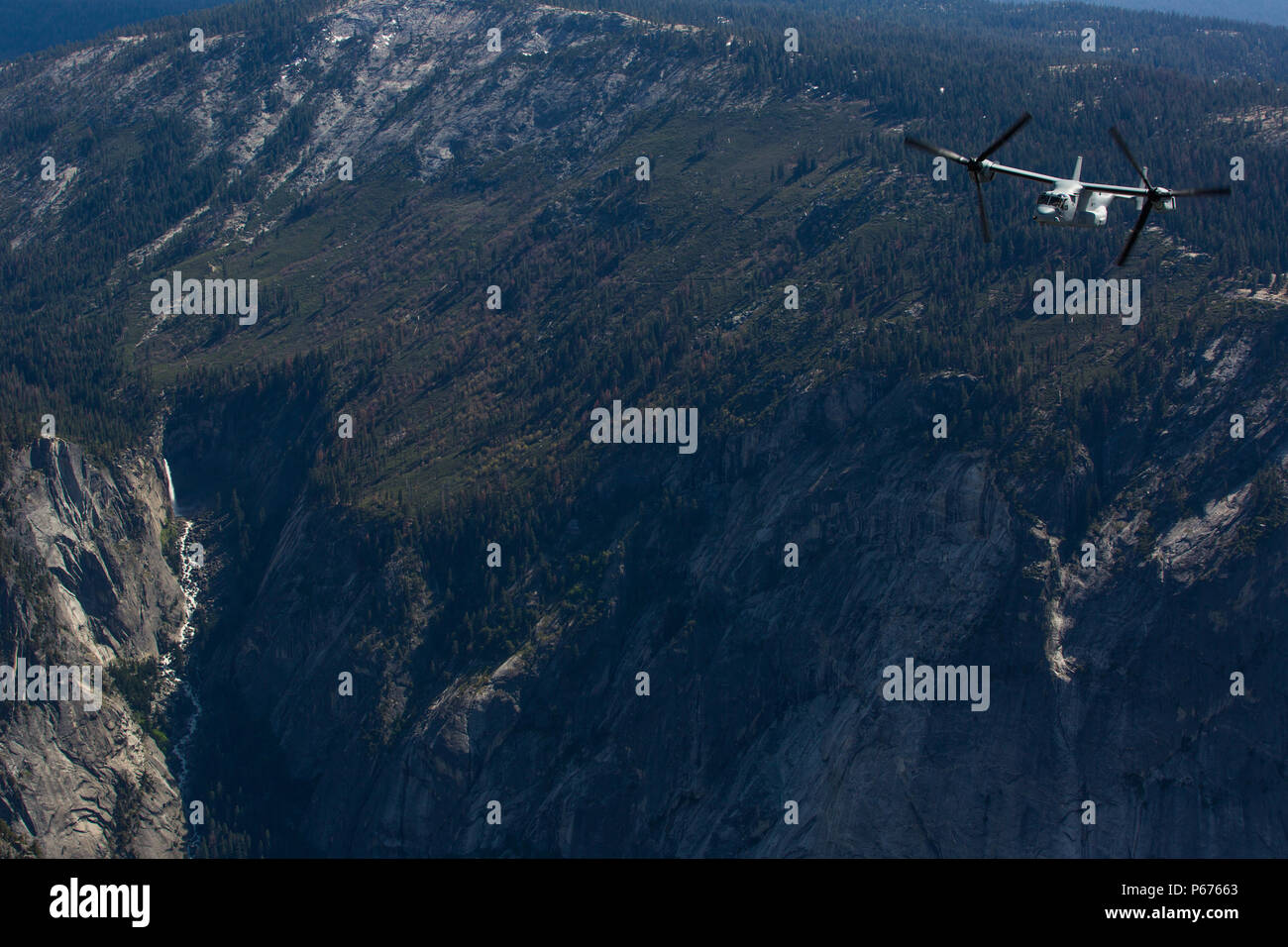 Marines with Marine Medium Tiltrotor Squadron (VMM) 161 “Greyhawks ...