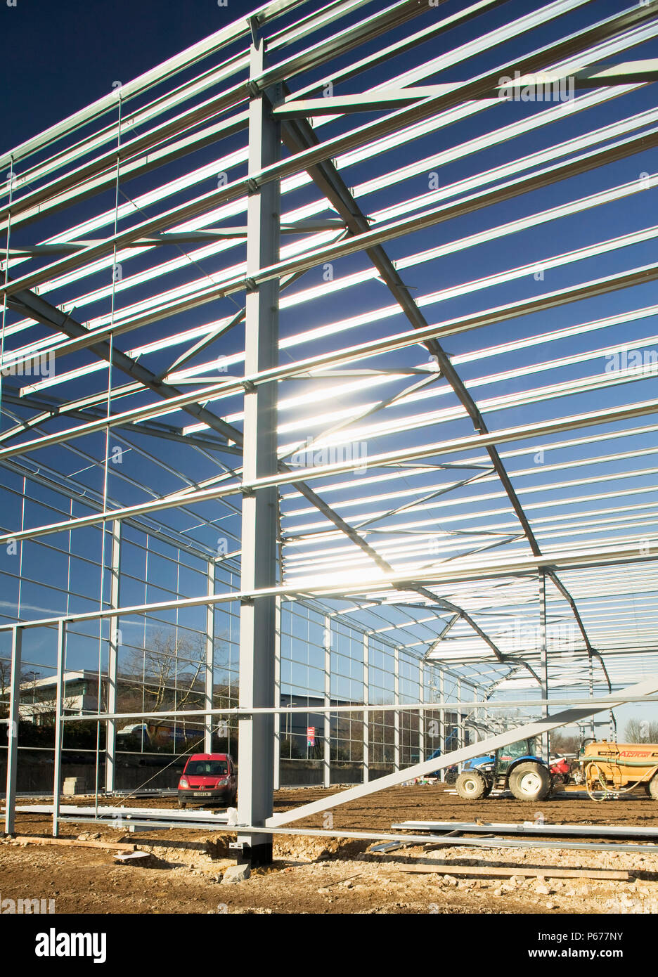 Steel shell during warehouse construction, Hemel Hempstead ...