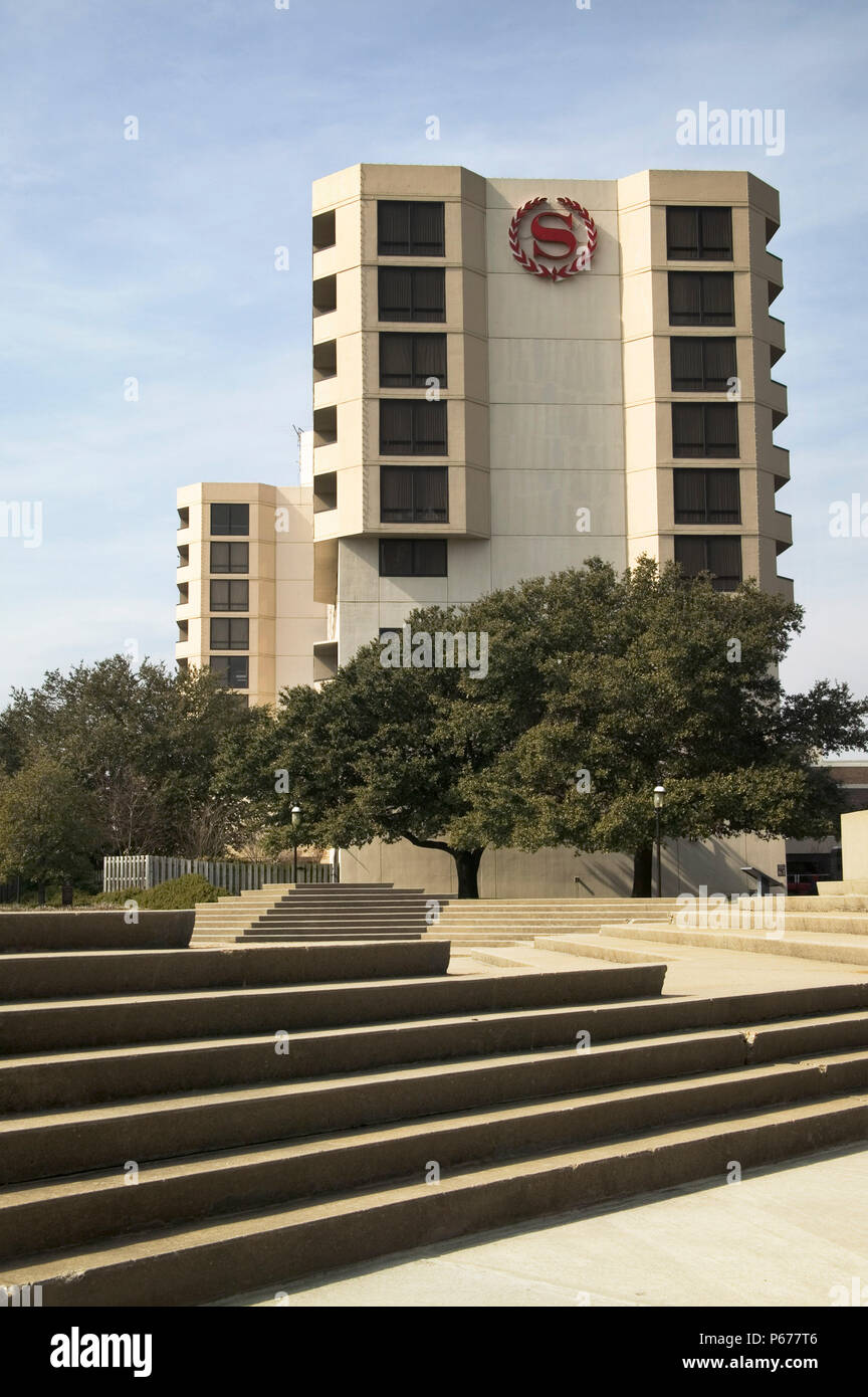 Sheraton Norfolk Waterside Hotel, Norfolk, Virginia, USA Stock Photo ...