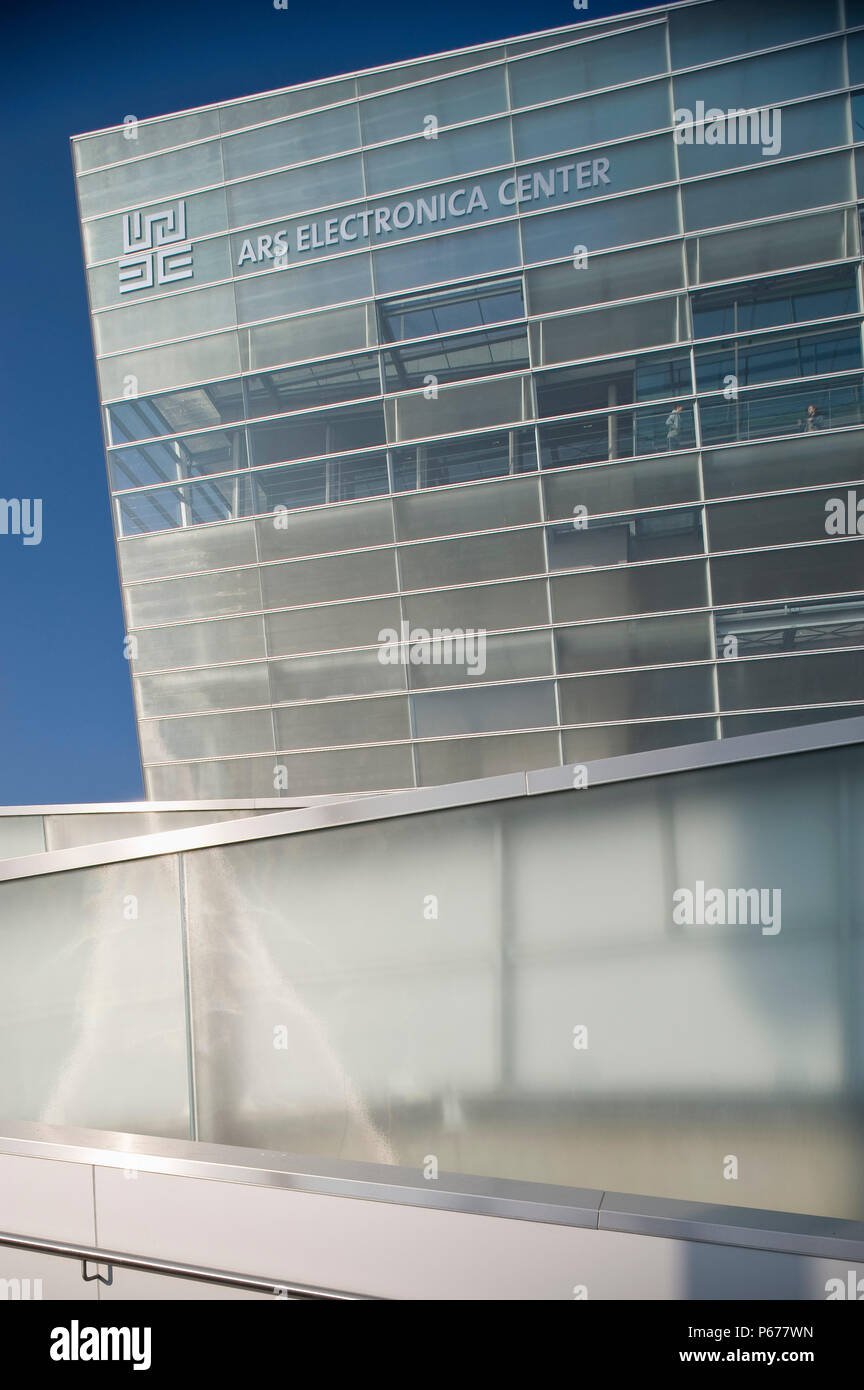 Linz ars electronica center hi-res stock photography and images - Alamy