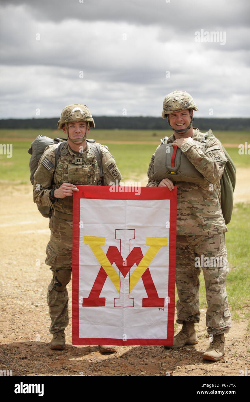 82nd airborne division alumni hi-res stock photography and images - Alamy