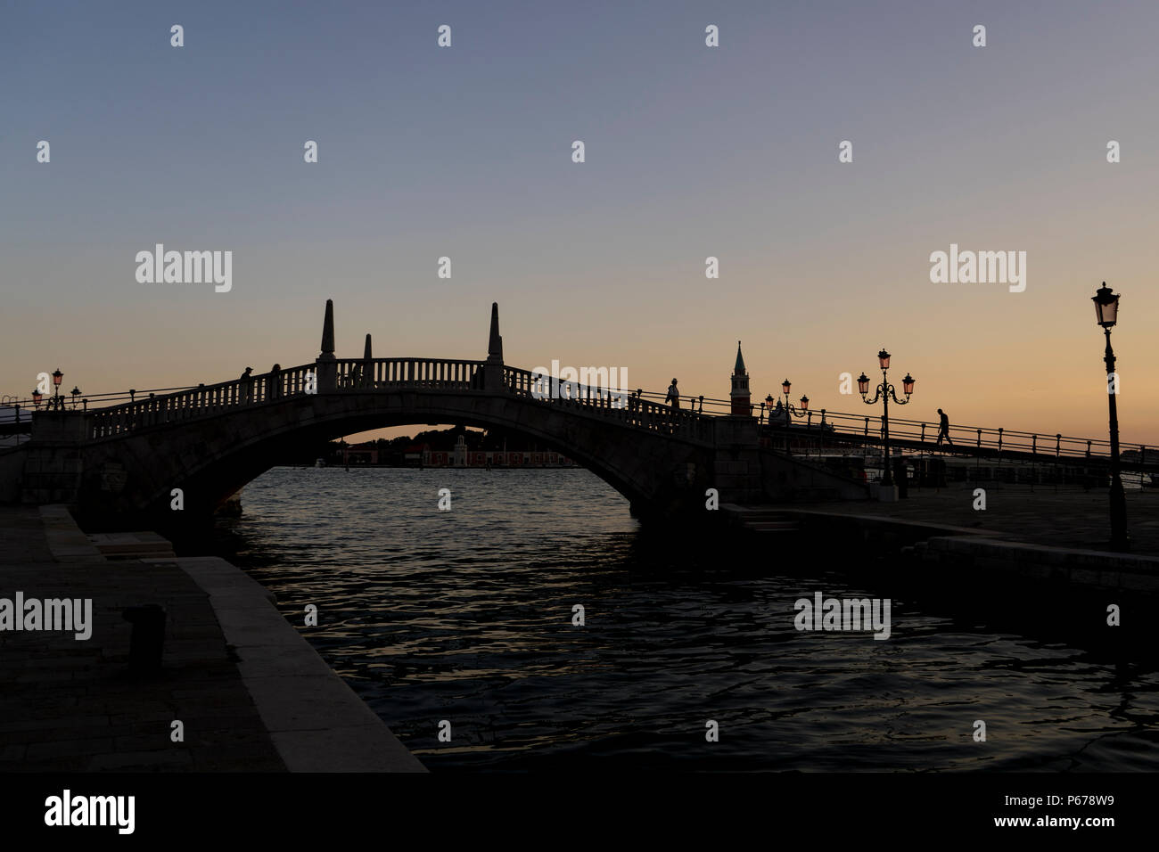 Pink sunset venice italy hi-res stock photography and images - Alamy