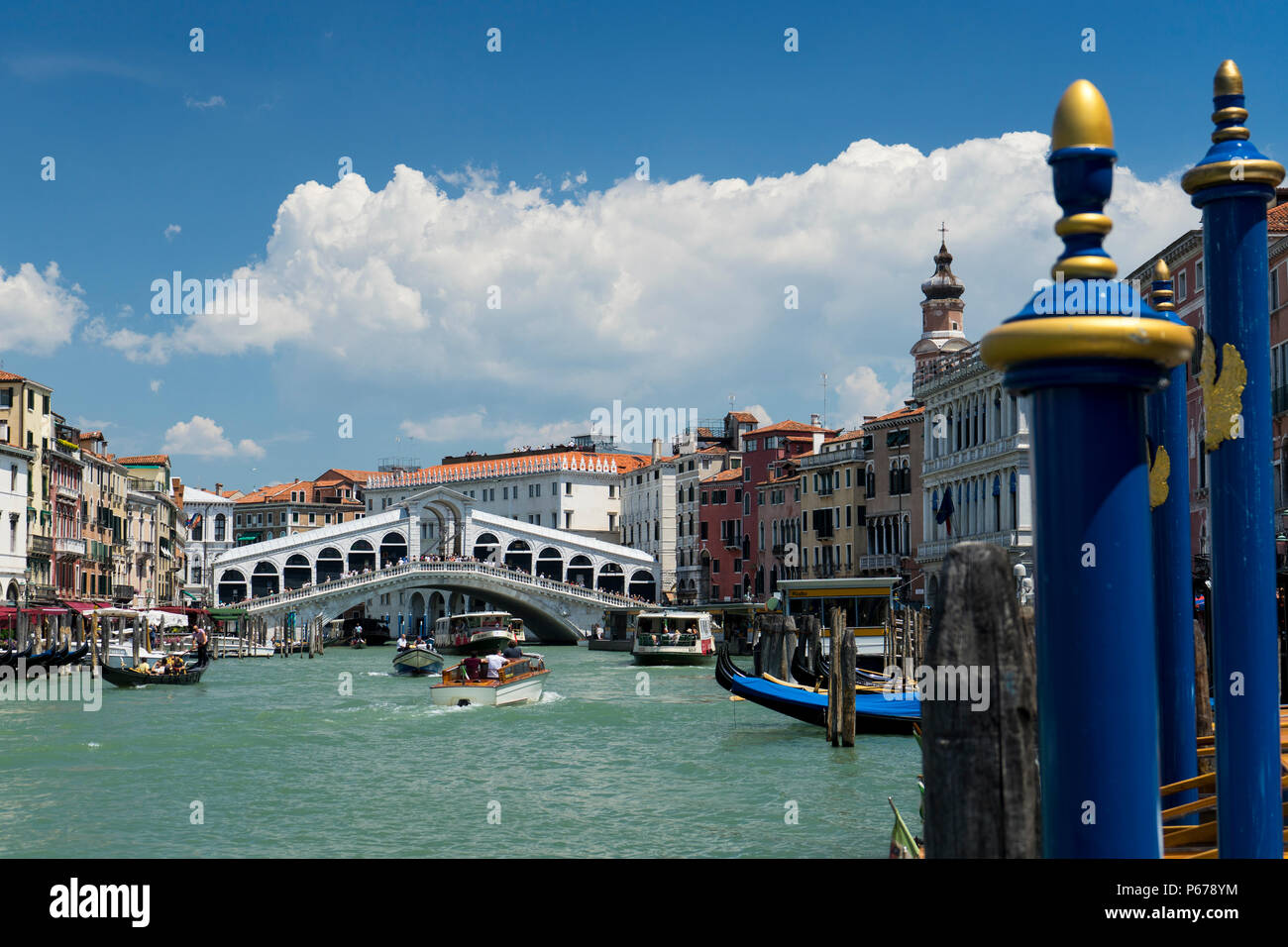 Rialto building hi-res stock photography and images - Alamy