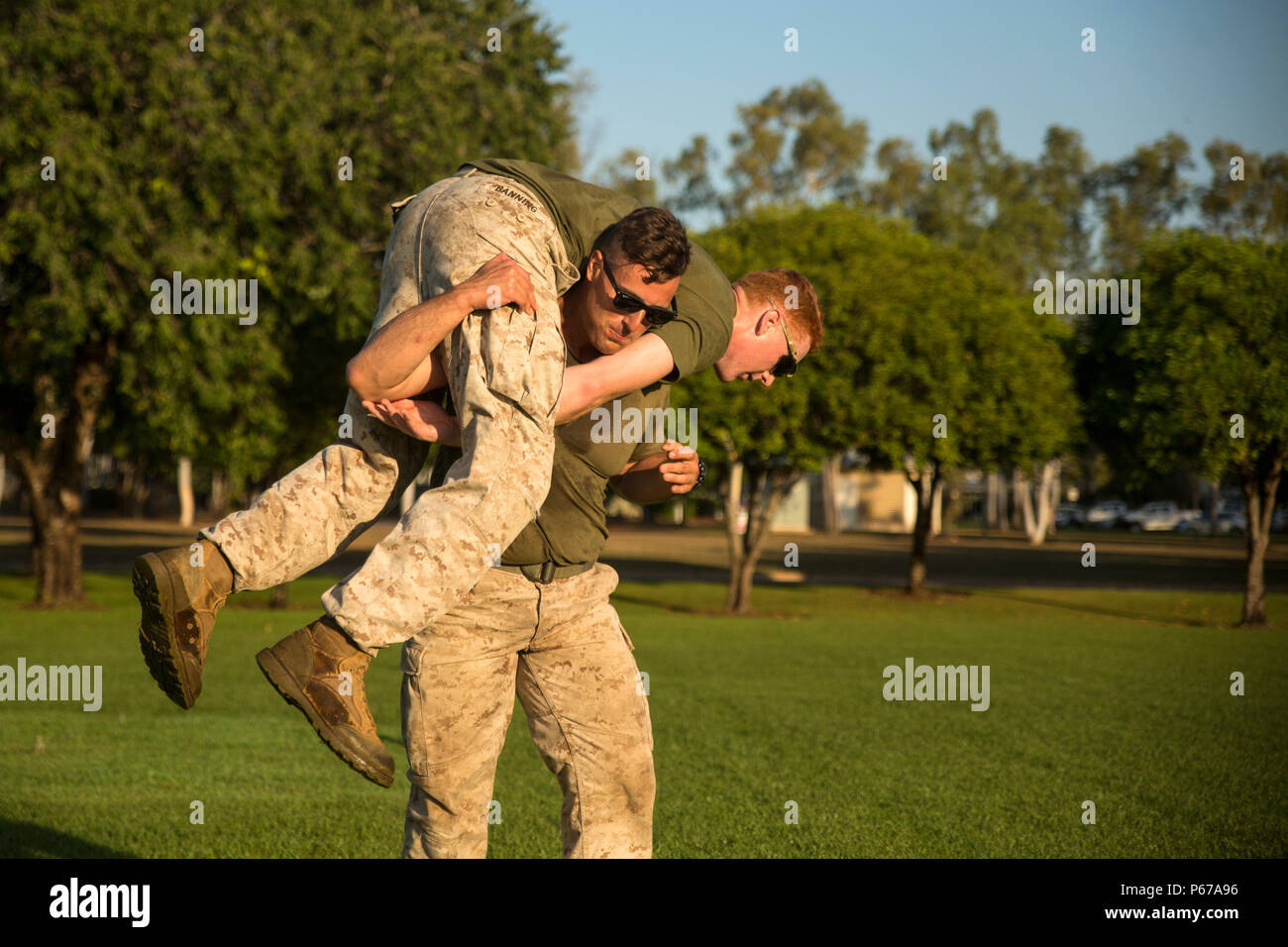 Lunge machine hi-res stock photography and images - Alamy