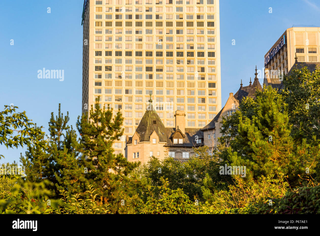 Fairmont Hotel Macdonald Edmonton High Resolution Stock Photography and ...