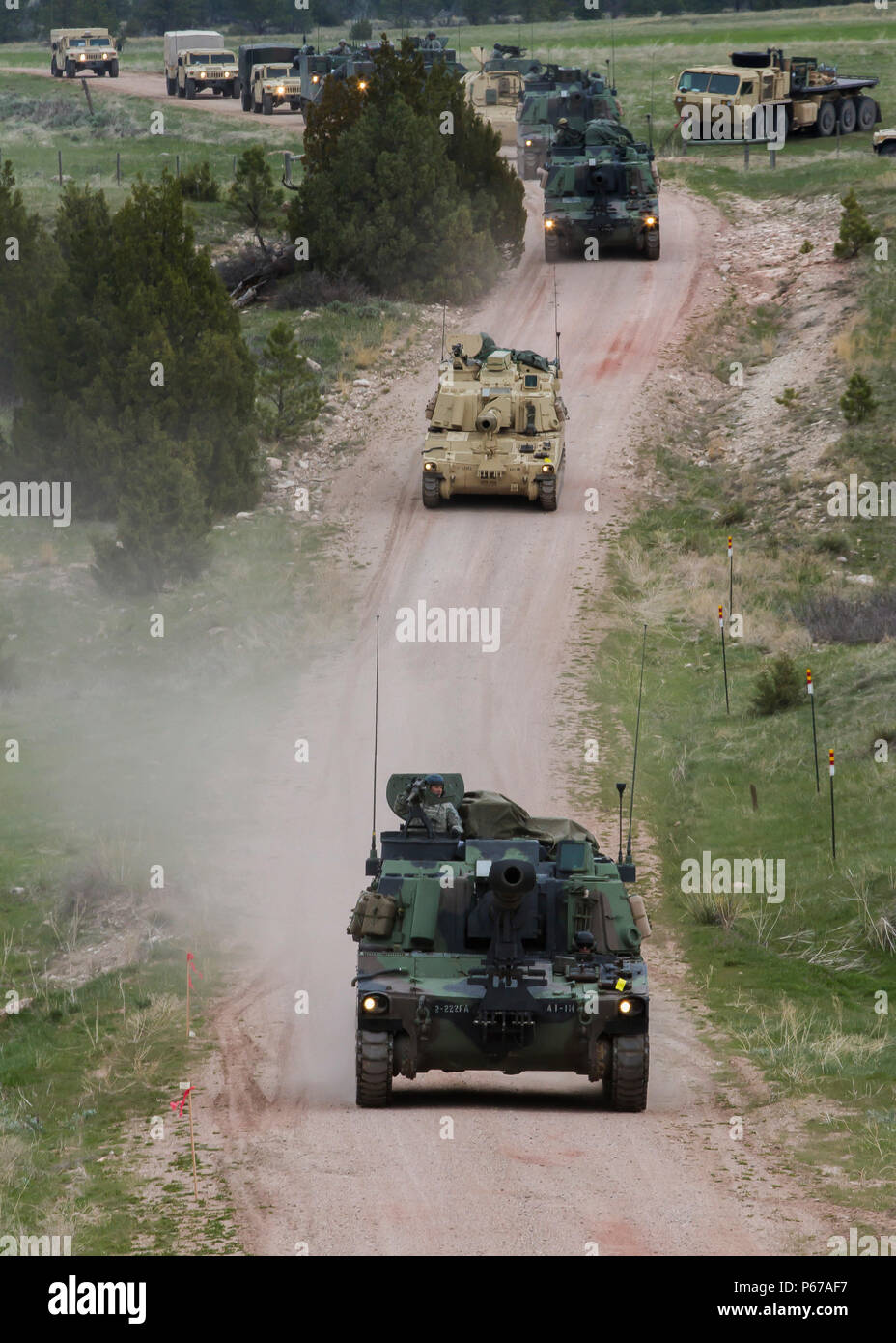 A Paladin howitzer battery from 2nd Battalion, 222nd Field Artillery ...
