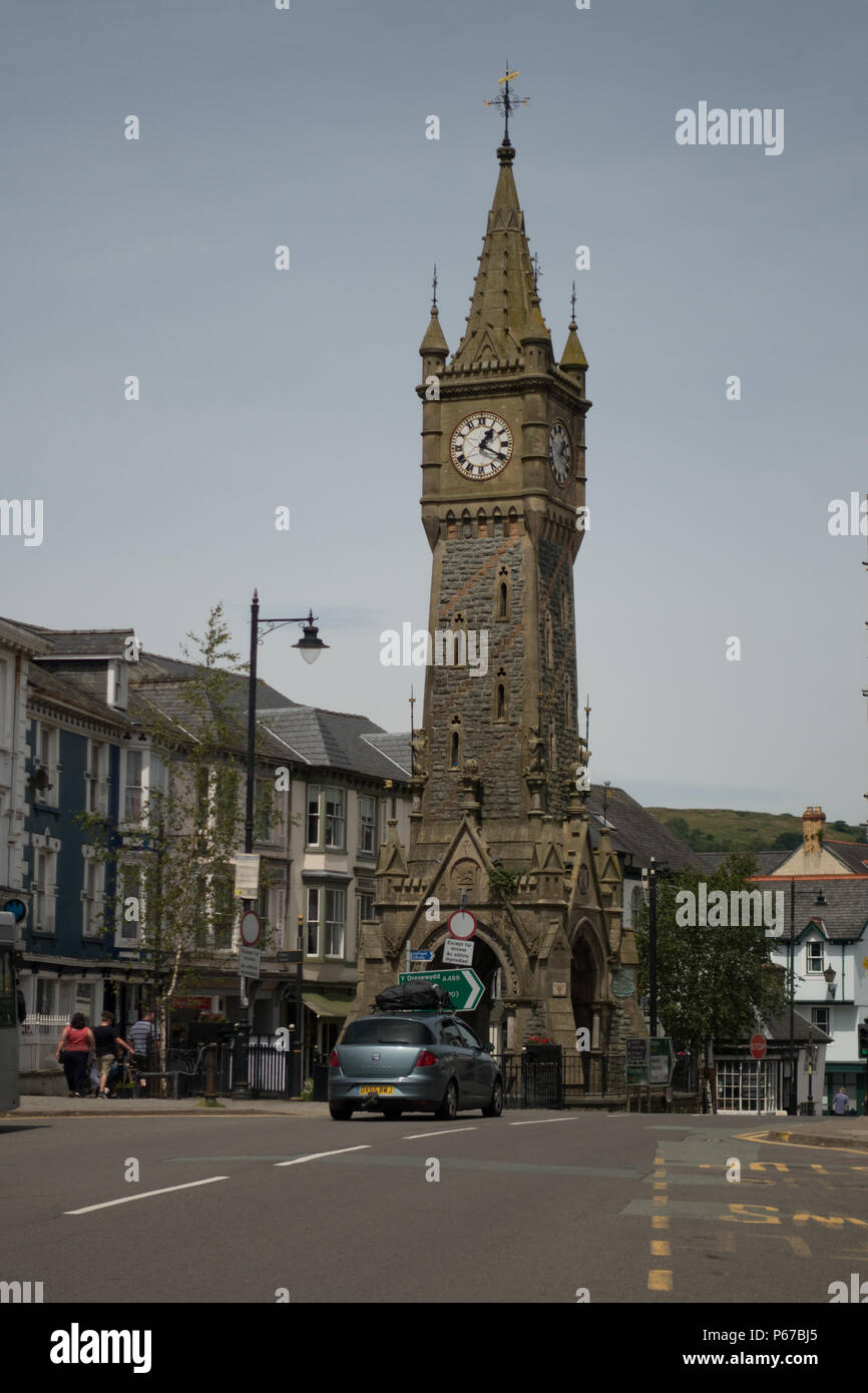 Machynlleth town clock hi-res stock photography and images - Alamy