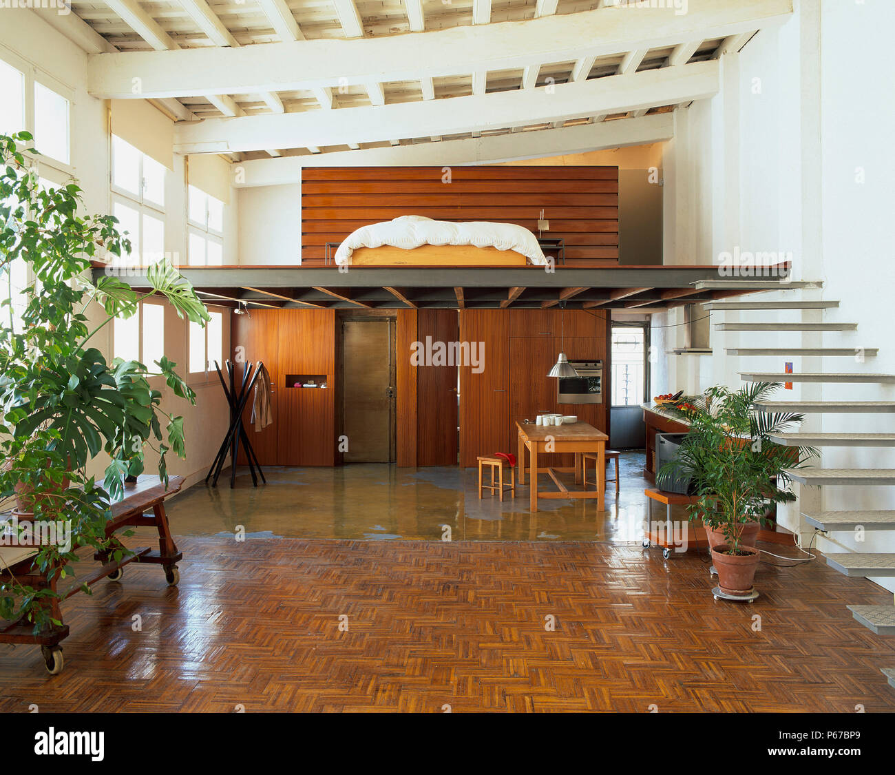 Spacious halls hi-res stock photography and images - Alamy