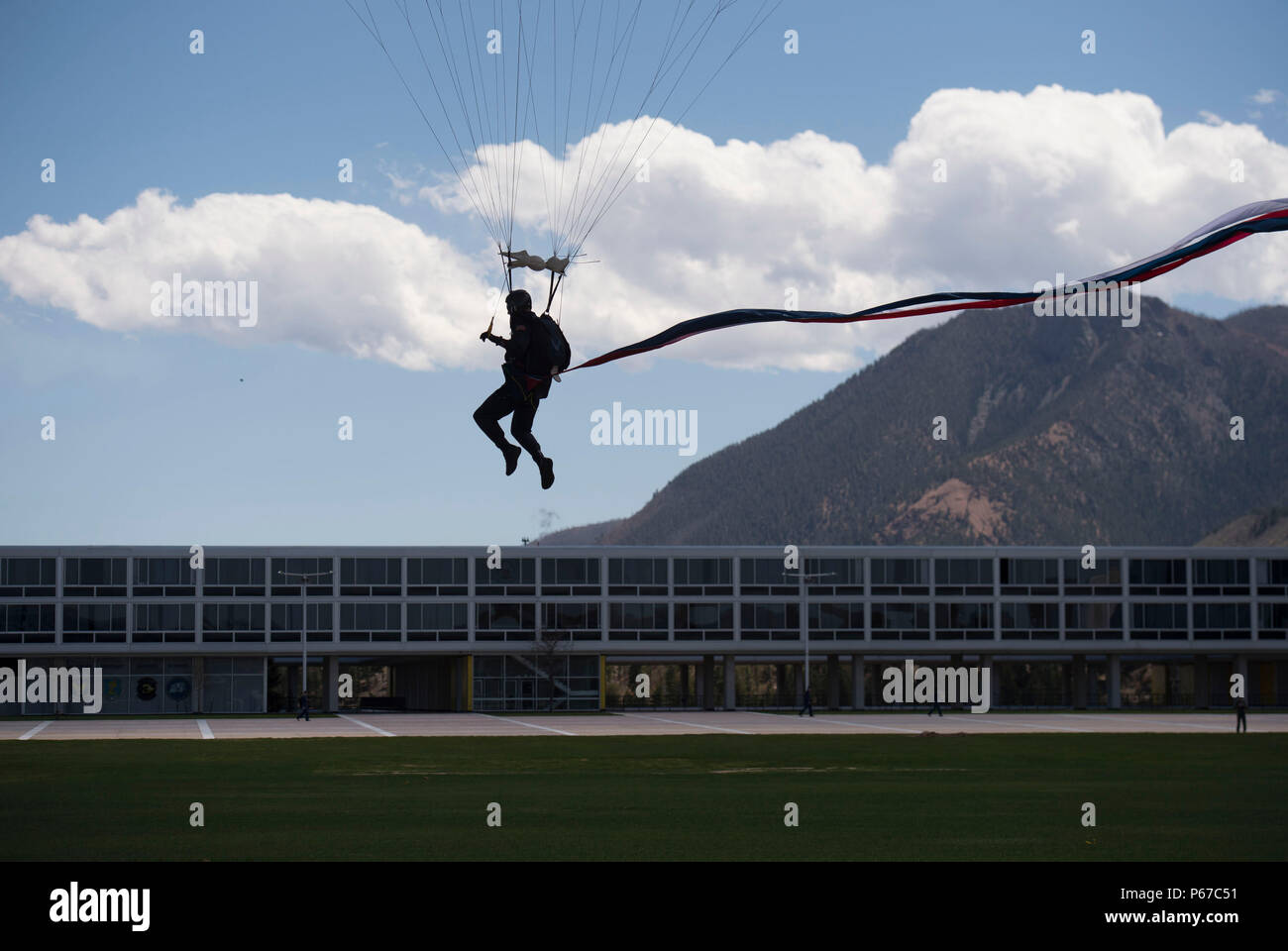 U s air force academy parachute hi-res stock photography and images - Alamy