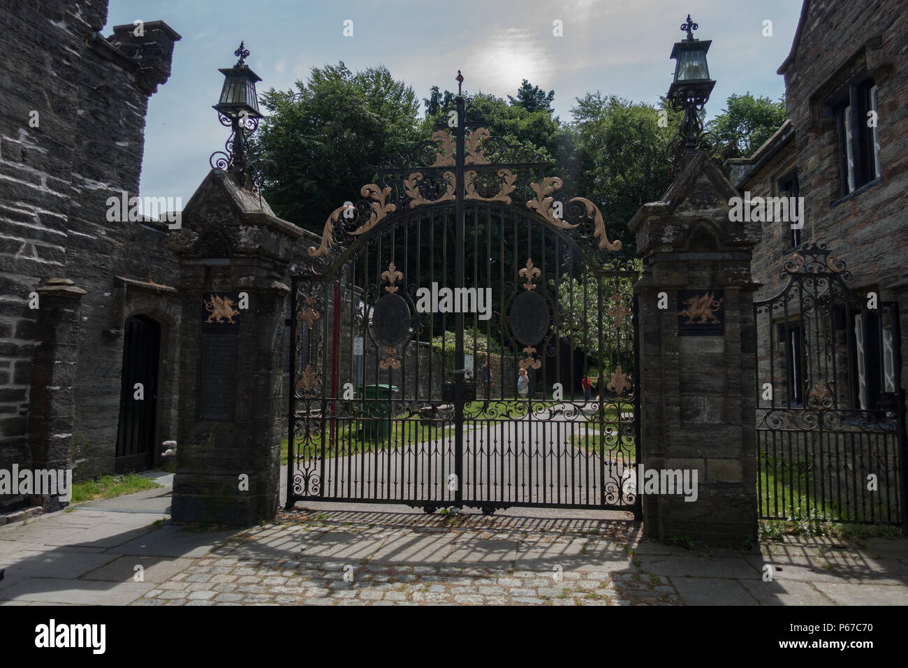 Machynlleth market town hi-res stock photography and images - Alamy