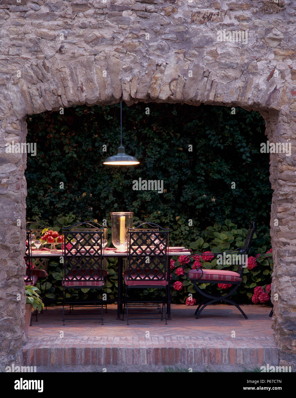 Well arranged hi-res stock photography and images - Alamy