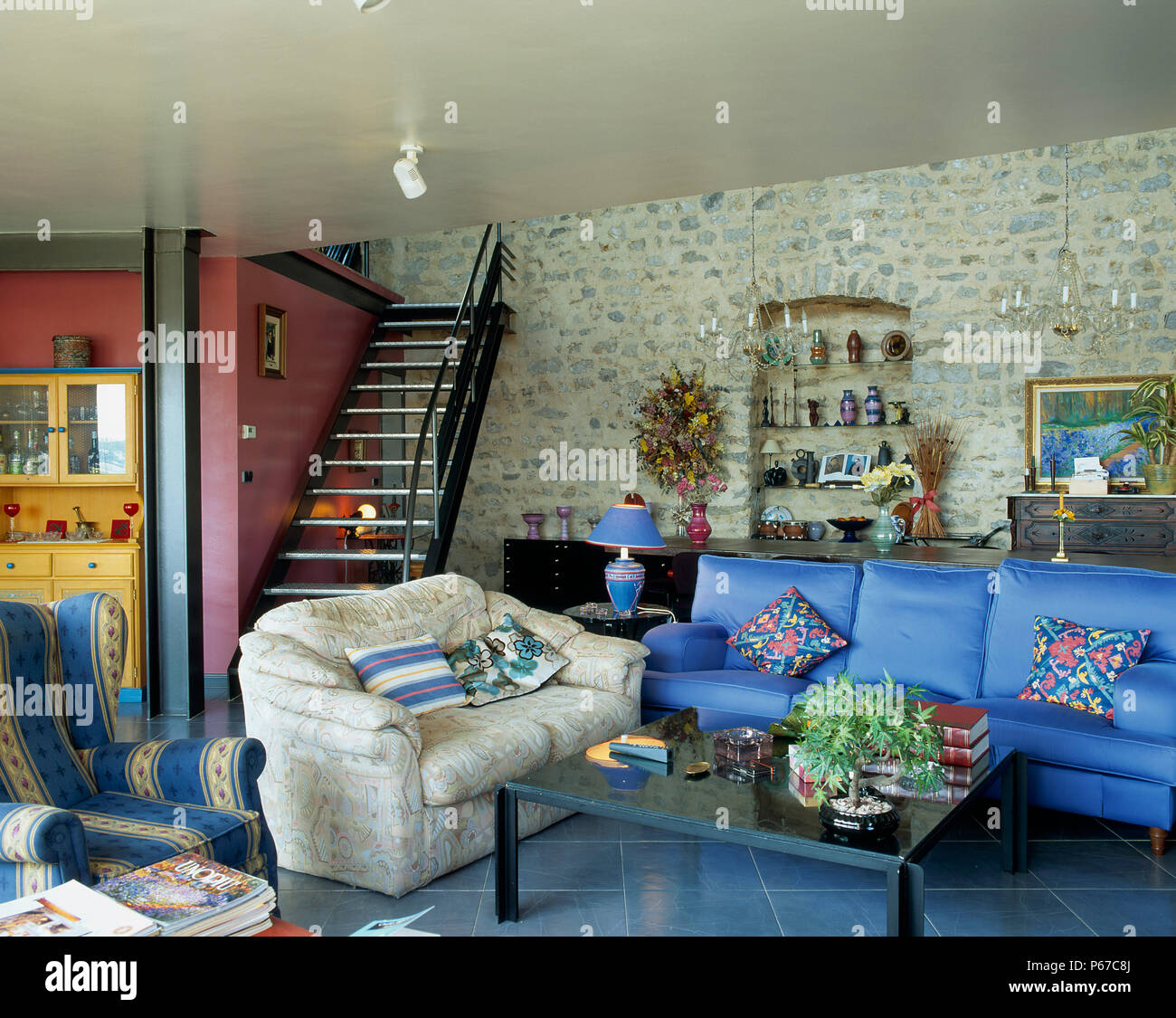 Well decorated room hi-res stock photography and images - Alamy