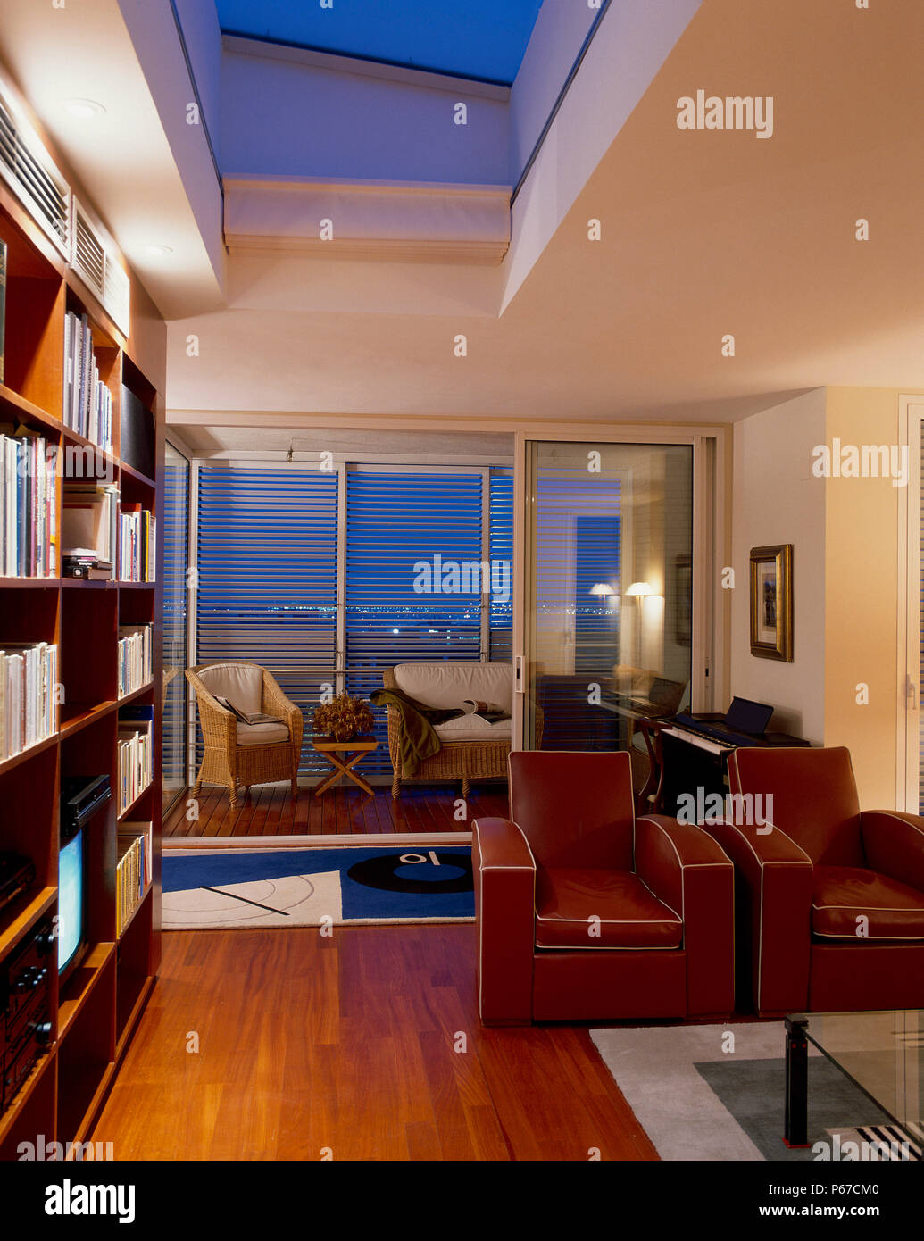 View of an elegant library in a home Stock Photo - Alamy