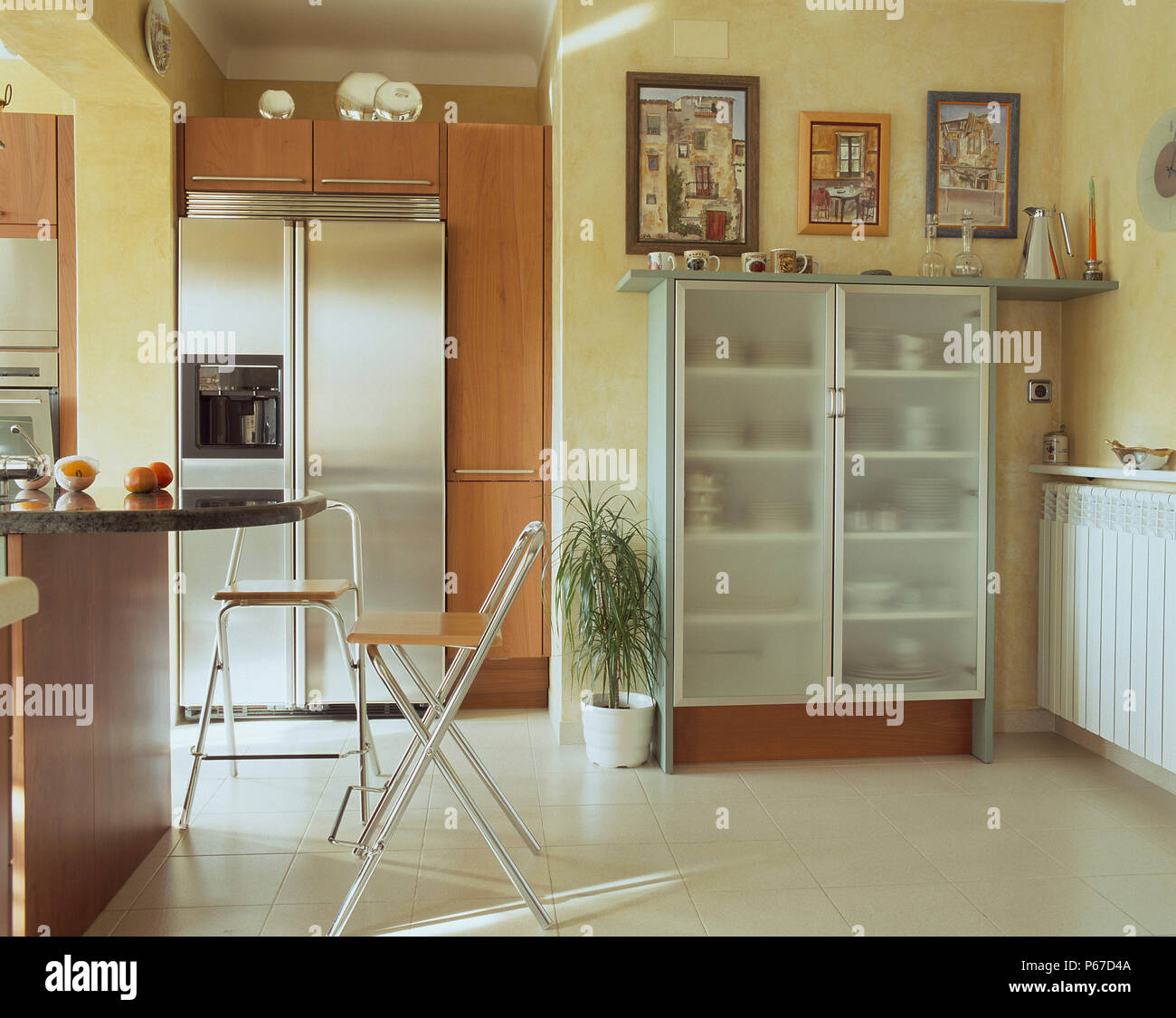 Highchairs hi-res stock photography and images - Alamy