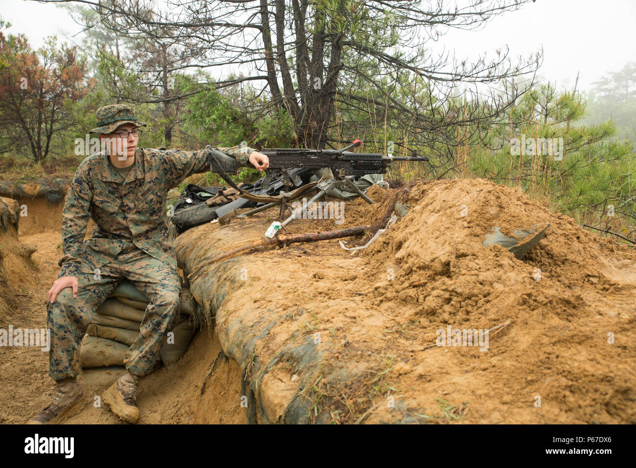 Lance cpl aaron henson hi-res stock photography and images - Alamy