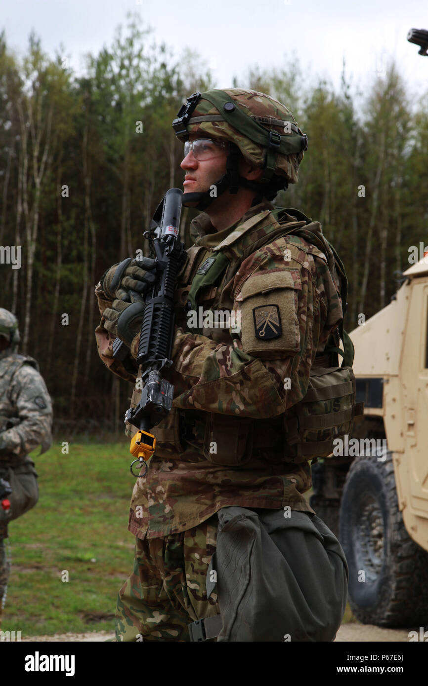 A soldier from the 18th Combat Sustainment Support Battalion, 16th ...