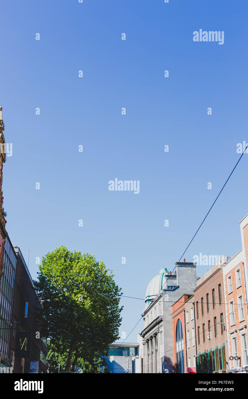 DUBLIN, IRELAND - June 27th, 2018: architecture in the streets of ...