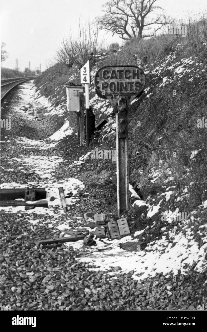 Catch Points at Milepost 92 on the climb from Kilby Bridge to Kibworth ...