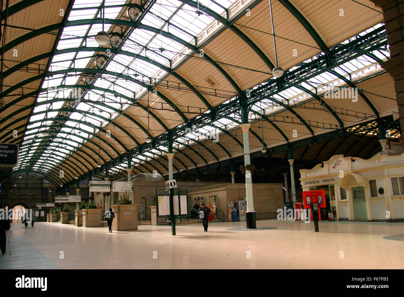 Hull paragon station hi-res stock photography and images - Alamy