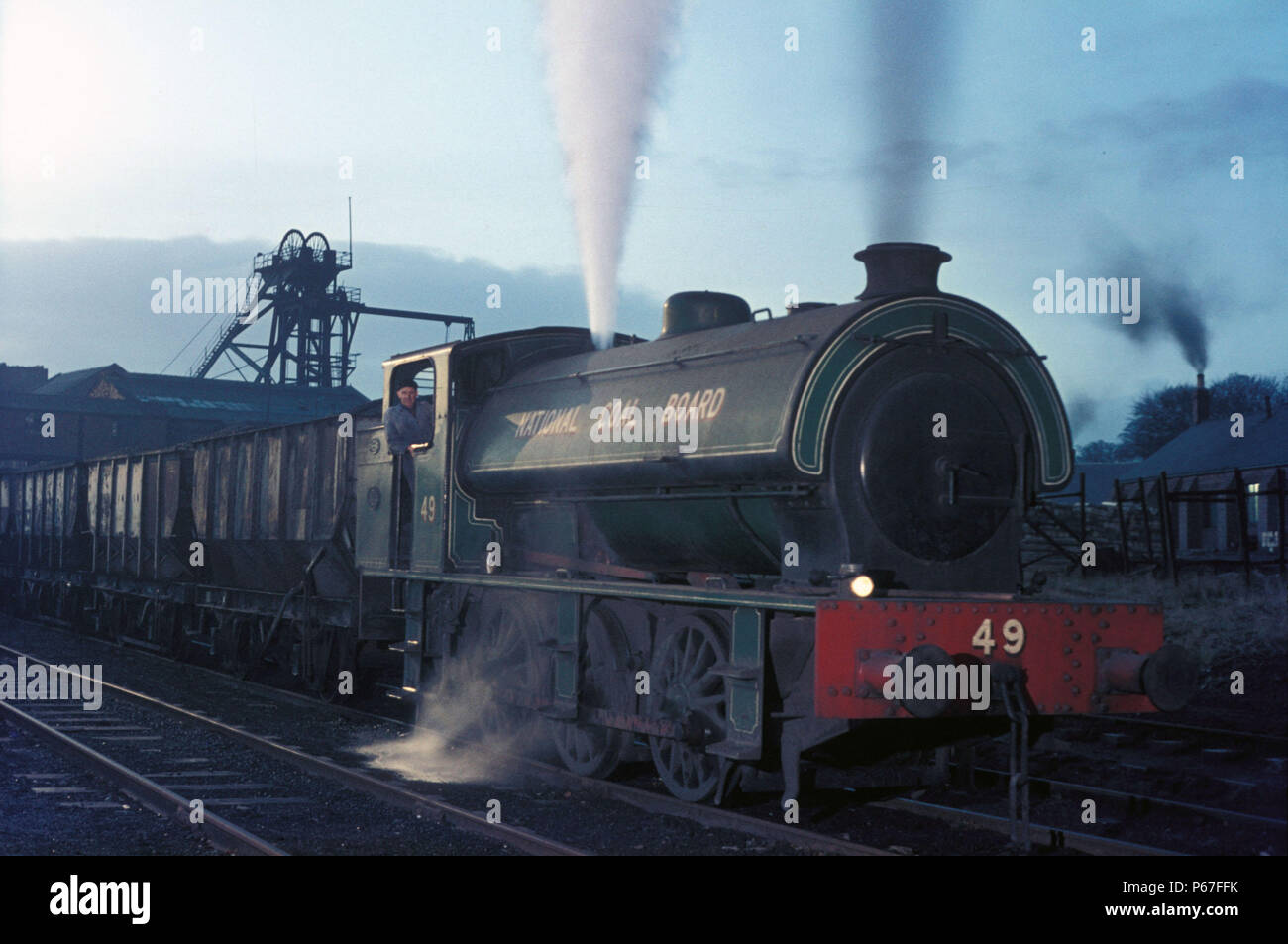 Hunslet 0 6 0 saddle tank austerity hi-res stock photography and images ...