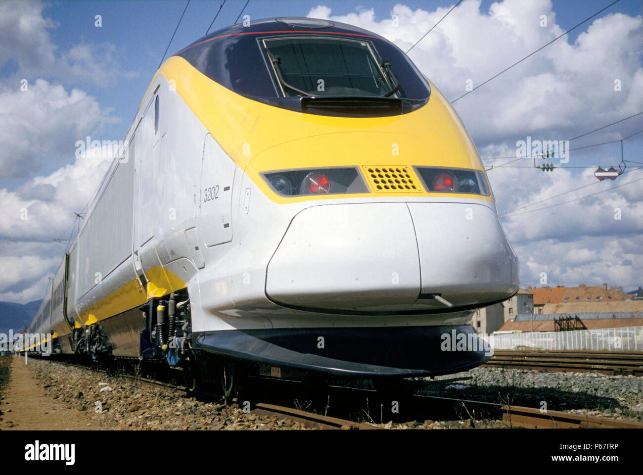Front of eurostar hi-res stock photography and images - Alamy