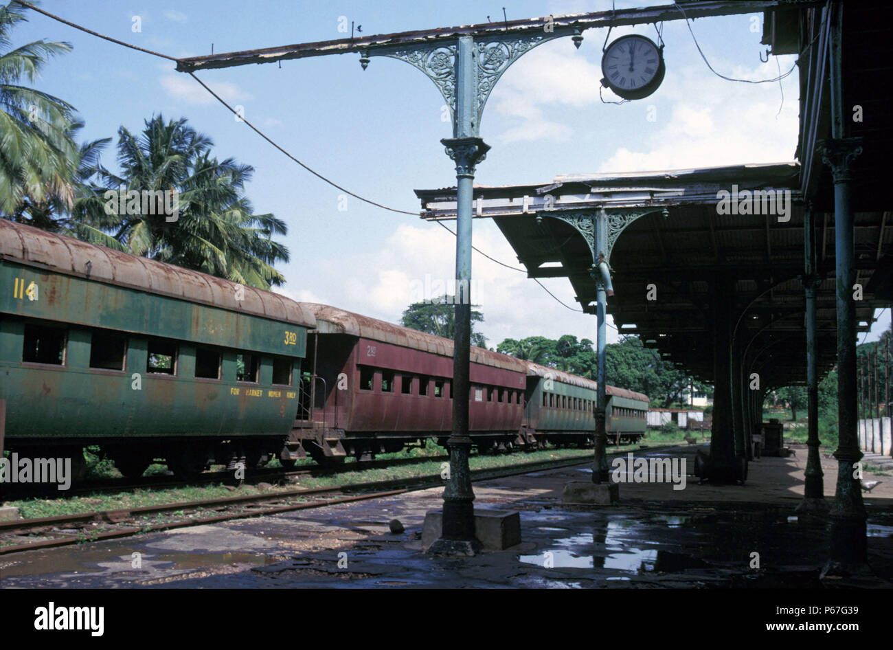 Ghana Railway's Second Station in all its colonial magnificence ...