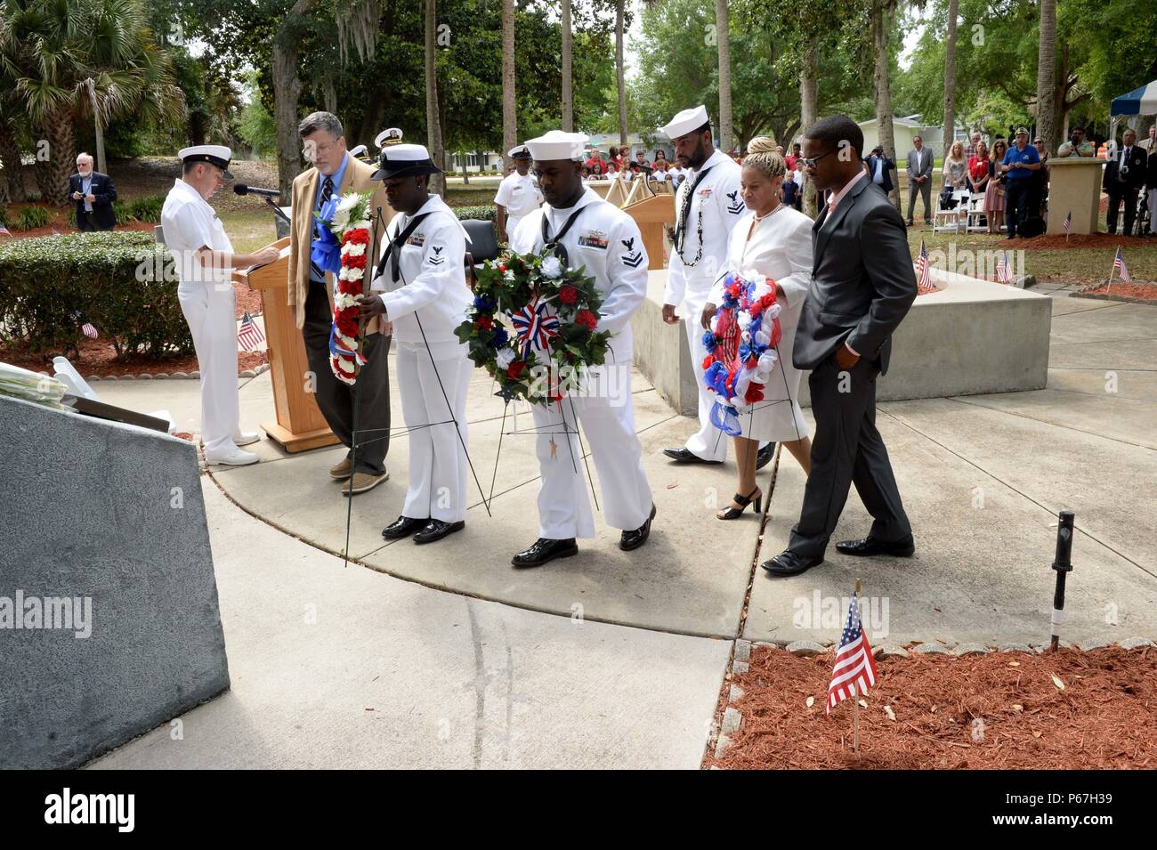 160517-N-JX484-066 JACKSONVILLE, Fla. (May. 17, 2016) Sailors escort ...