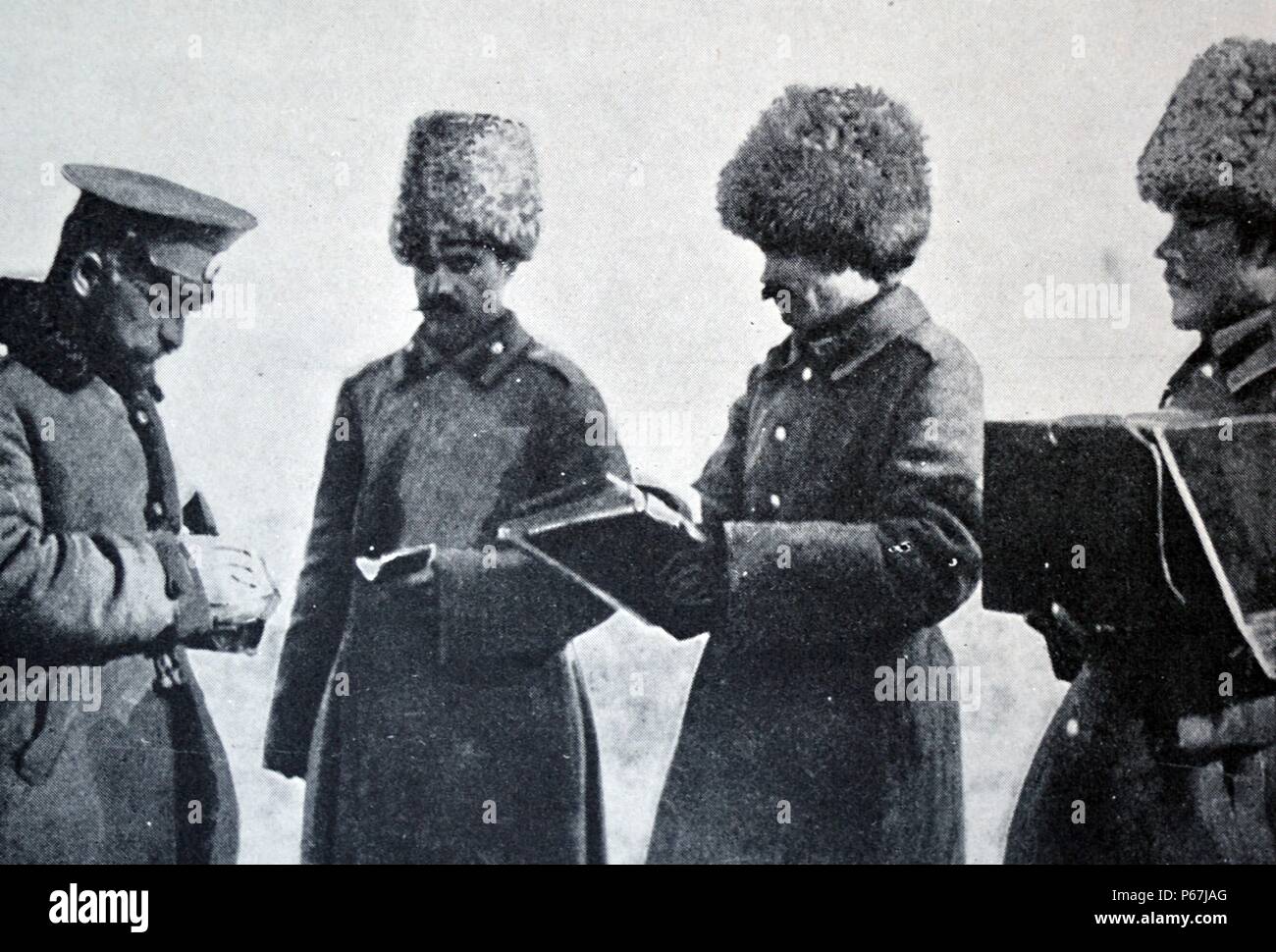 Russian army paymaster distributes wages during world war one 1915 ...