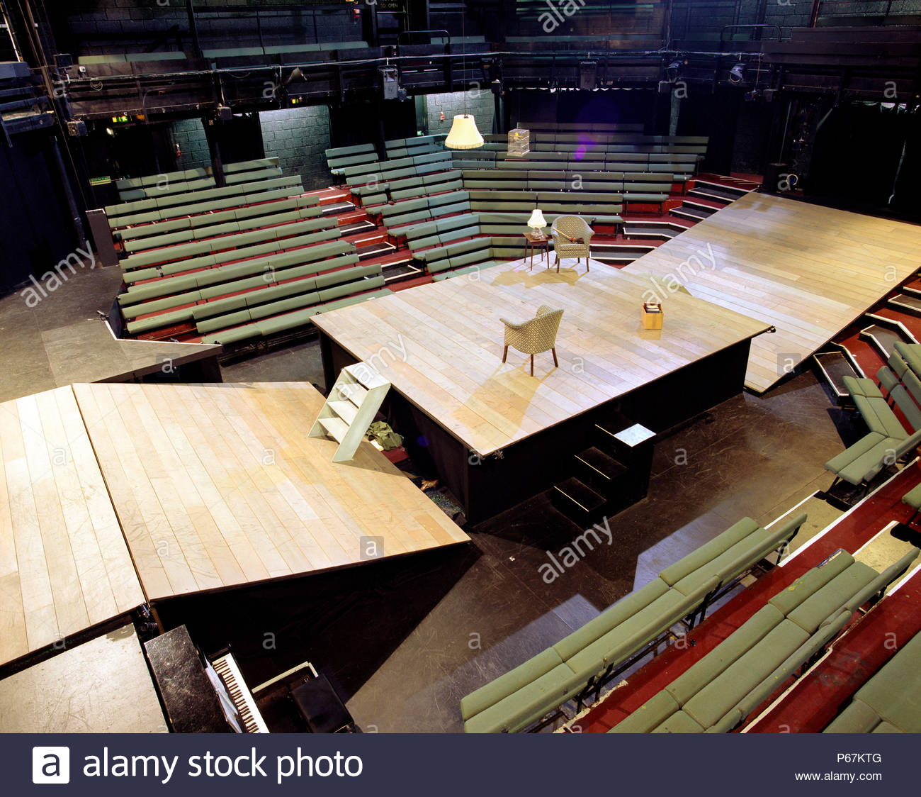Young Vic Theatre Stock Photos & Young Vic Theatre Stock Images - Alamy