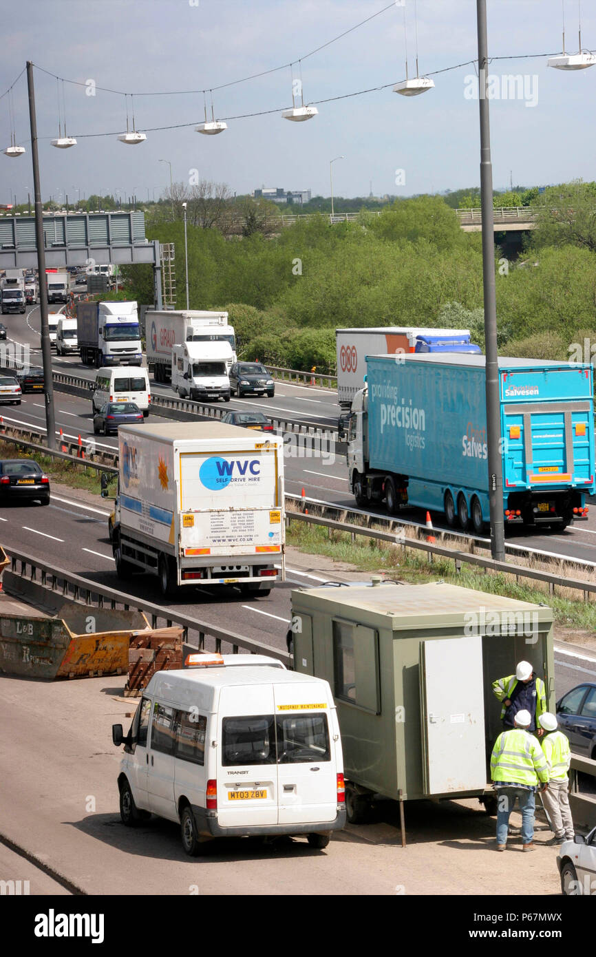 Heavy traffic on the M25 Motorway, London Stock Photo - Alamy