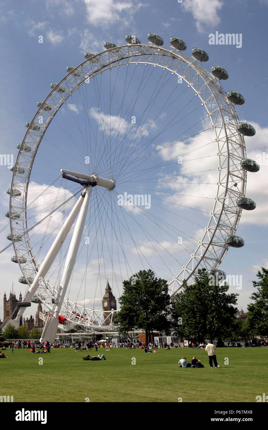 London Eye (Millennium Wheel). London, United Kingdom. Designed by ...