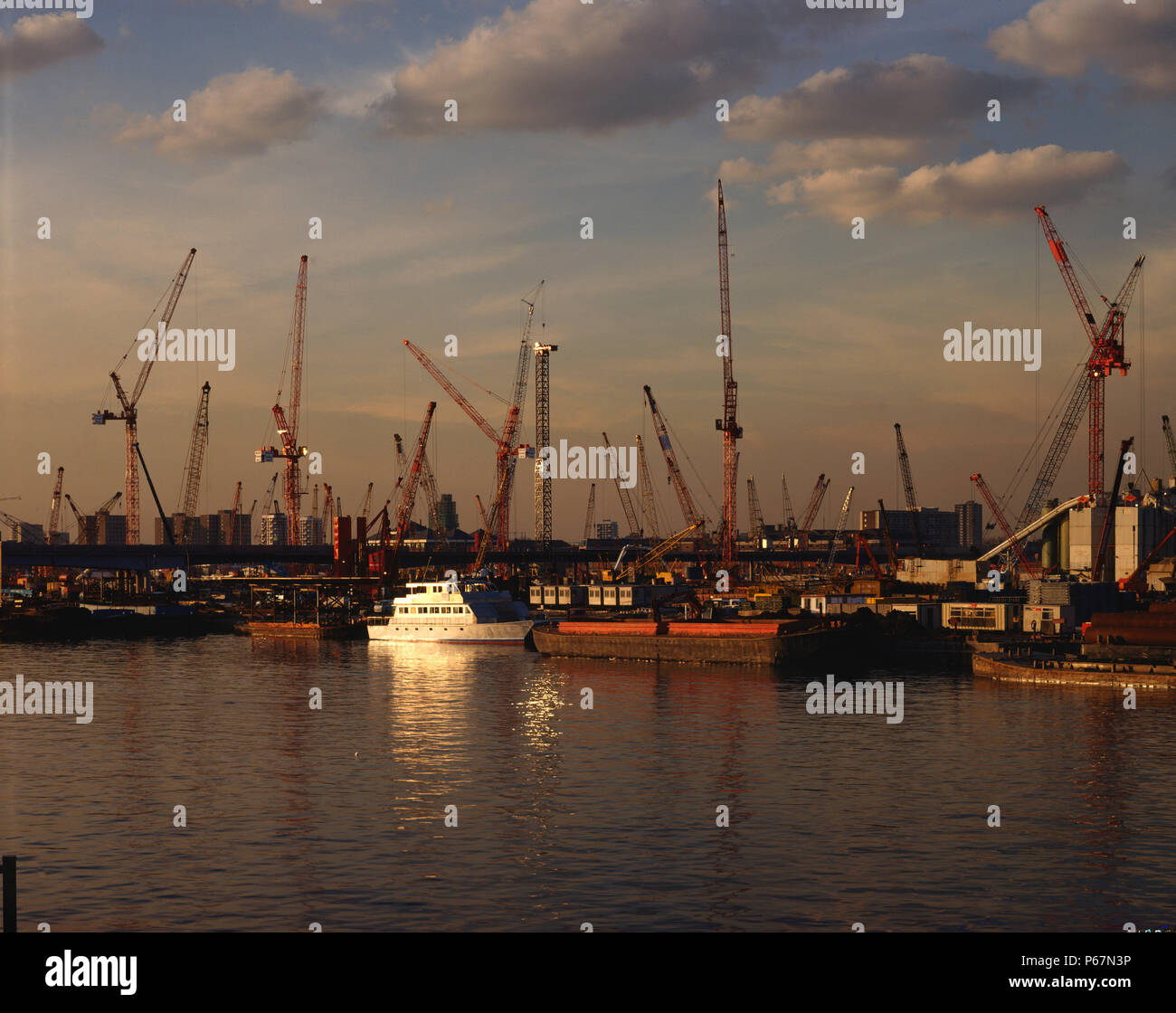 Canary Wharf construction, London, United Kingdom Stock Photo - Alamy