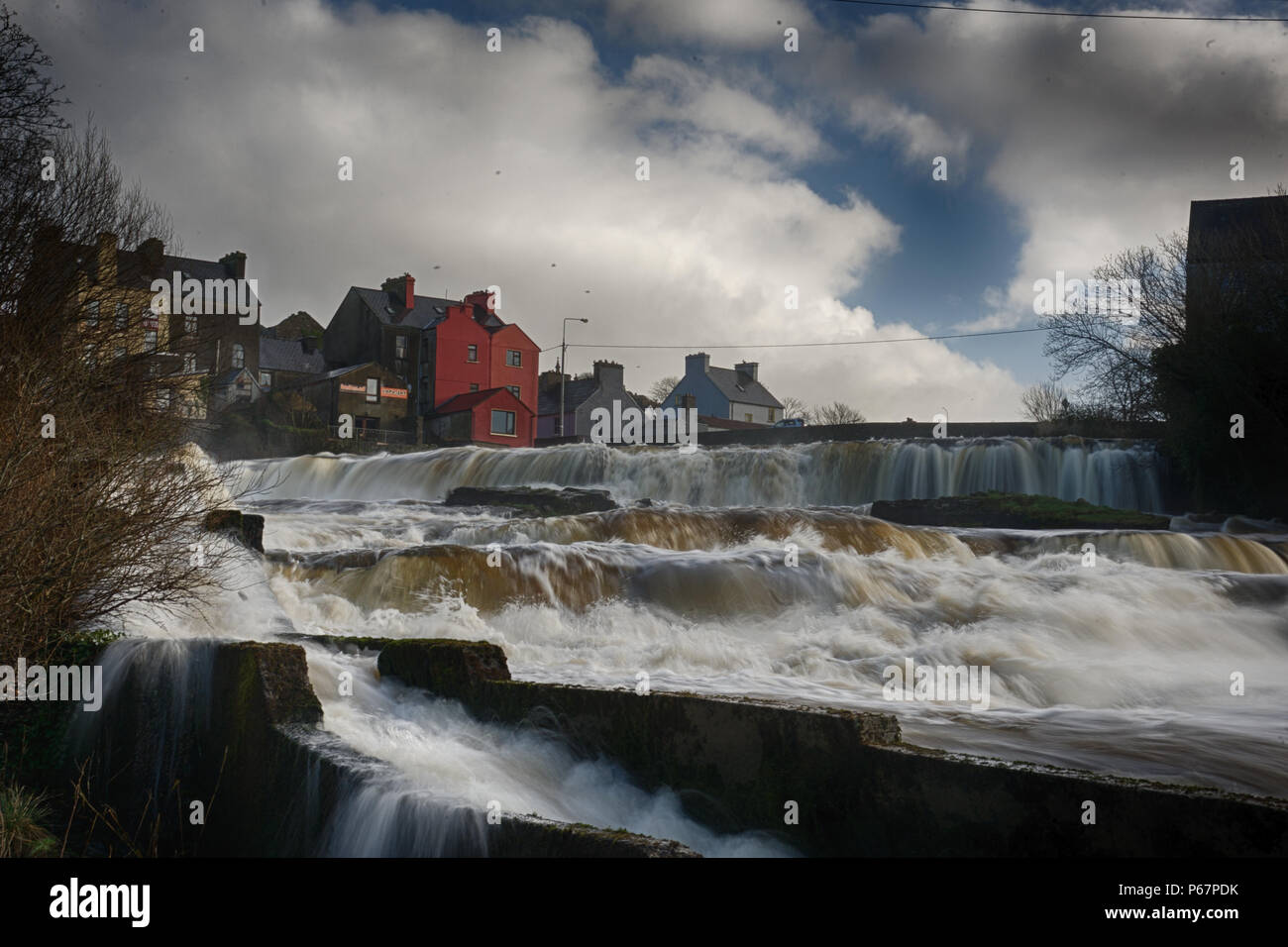 Ennistymon county clare ireland hi-res stock photography and images - Alamy