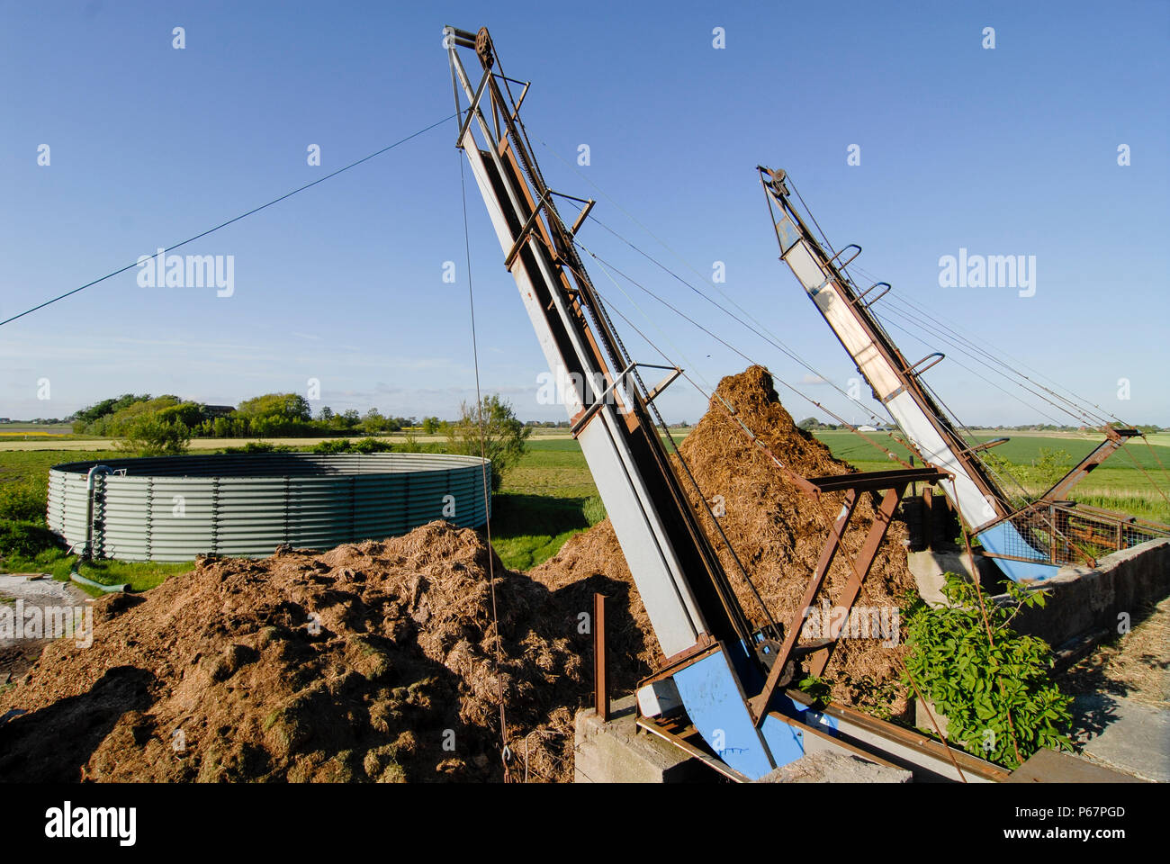 Slurry tank hi-res stock photography and images - Alamy
