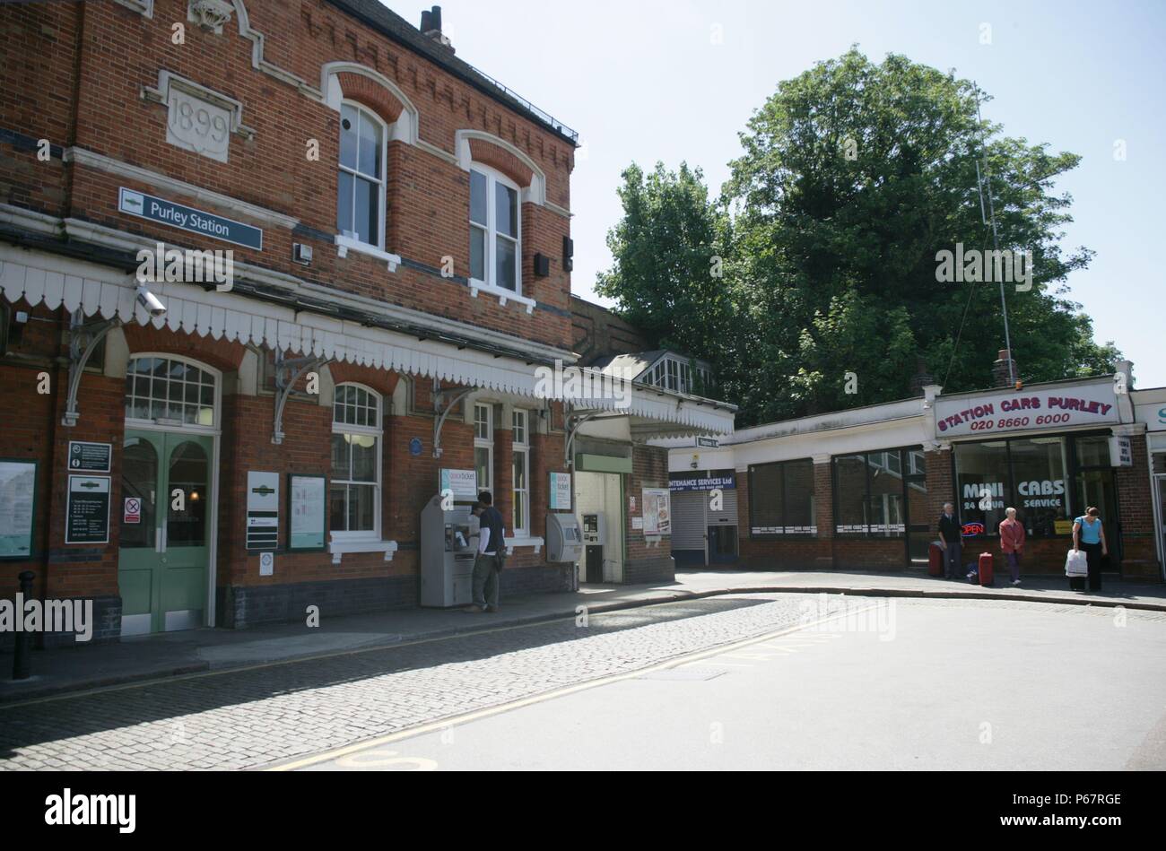 Purley railway station hi-res stock photography and images - Alamy