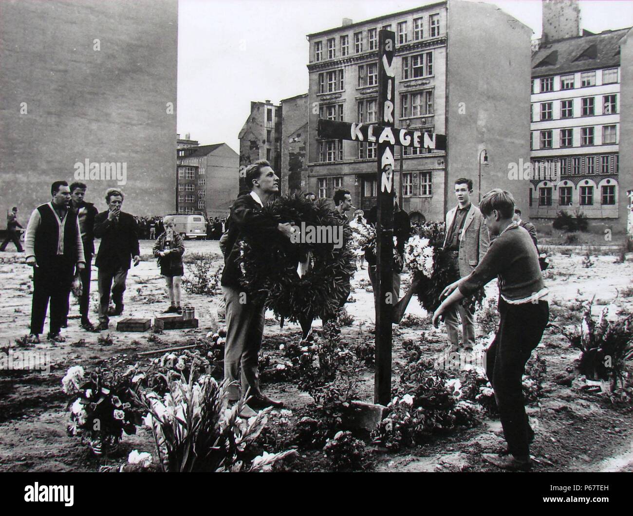 Photograph of citizens of West Berlin erect a memorial for Peter ...