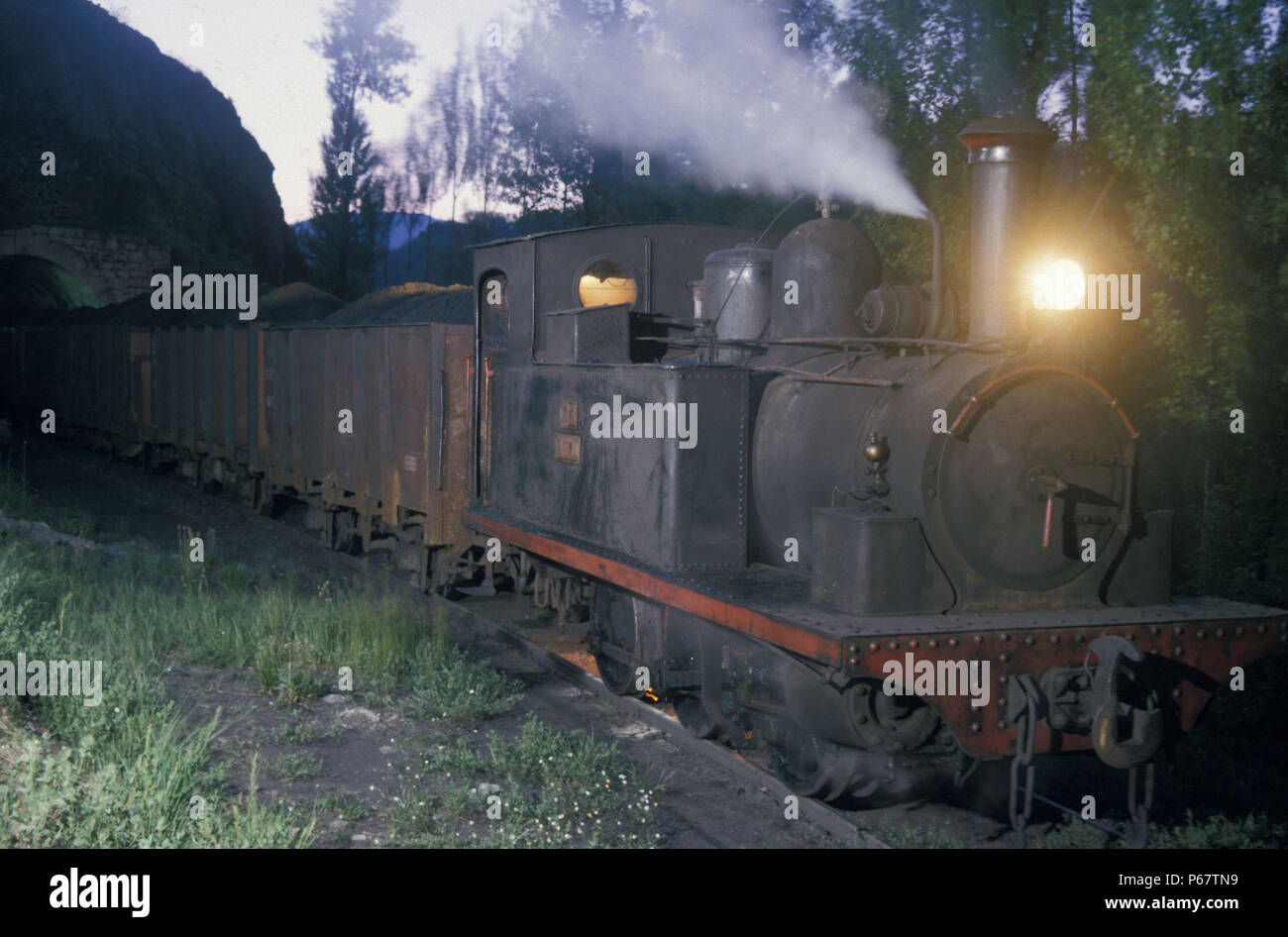 Sharp stewart of manchester hi-res stock photography and images - Alamy