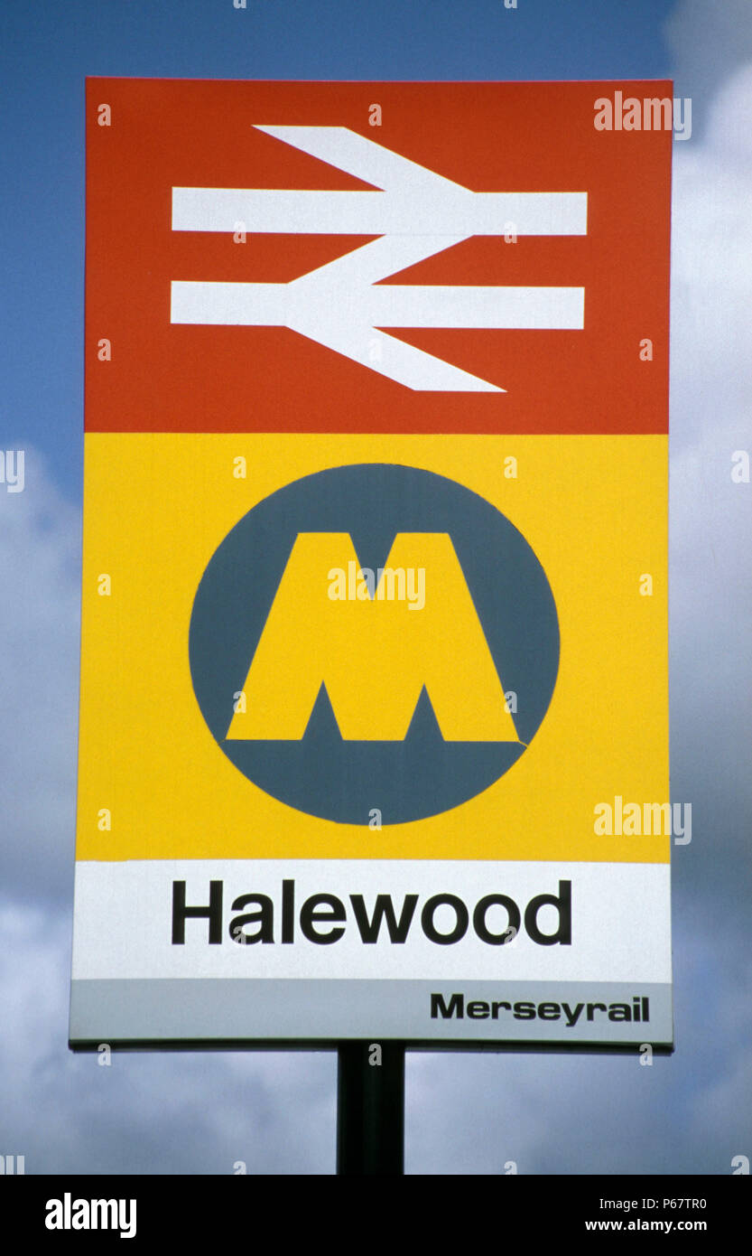 Merseyrail hi-res stock photography and images - Alamy