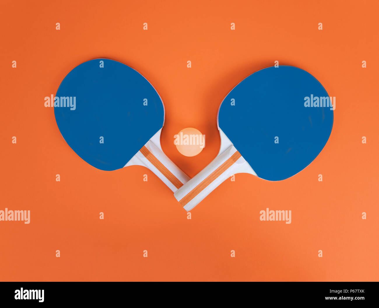 Tennis ball inside not tabel hi-res stock photography and images - Alamy